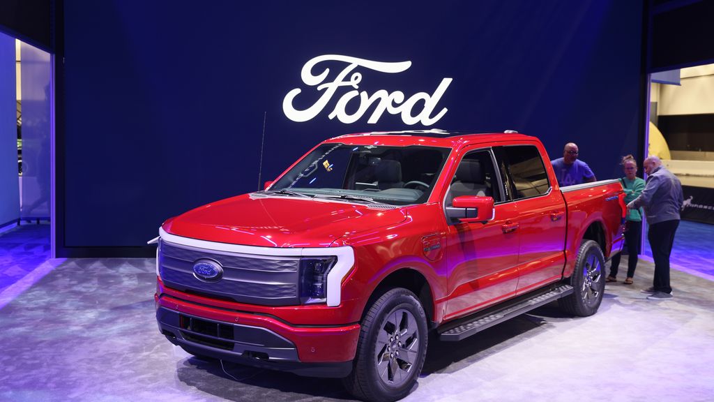 Ford recalls F-150 vehicles over rolling crash risk