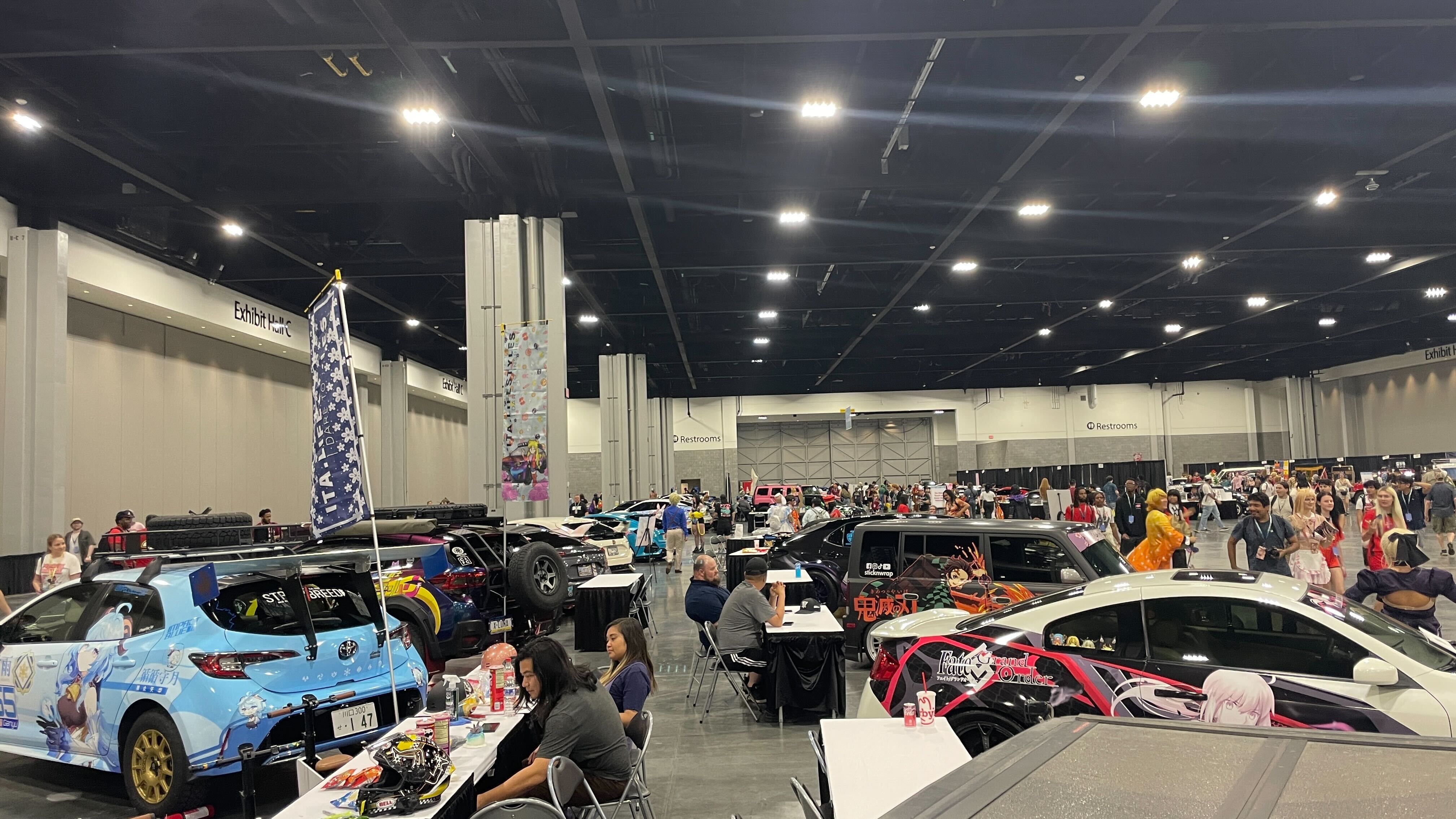 MomoCon 2024 photos: Cosplay, gaming and more - Axios Atlanta