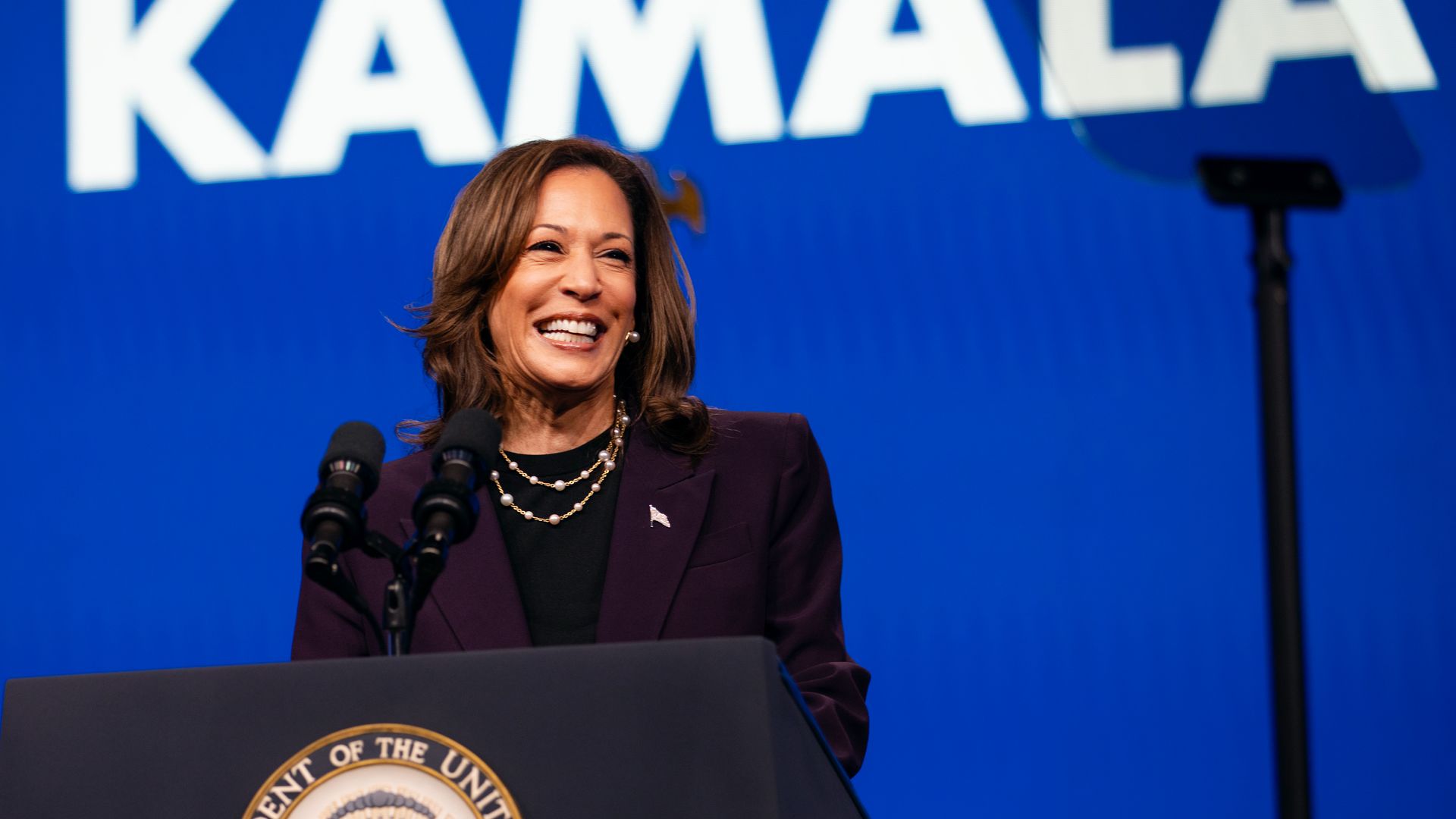 Harris raises $200 million in first week of campaign