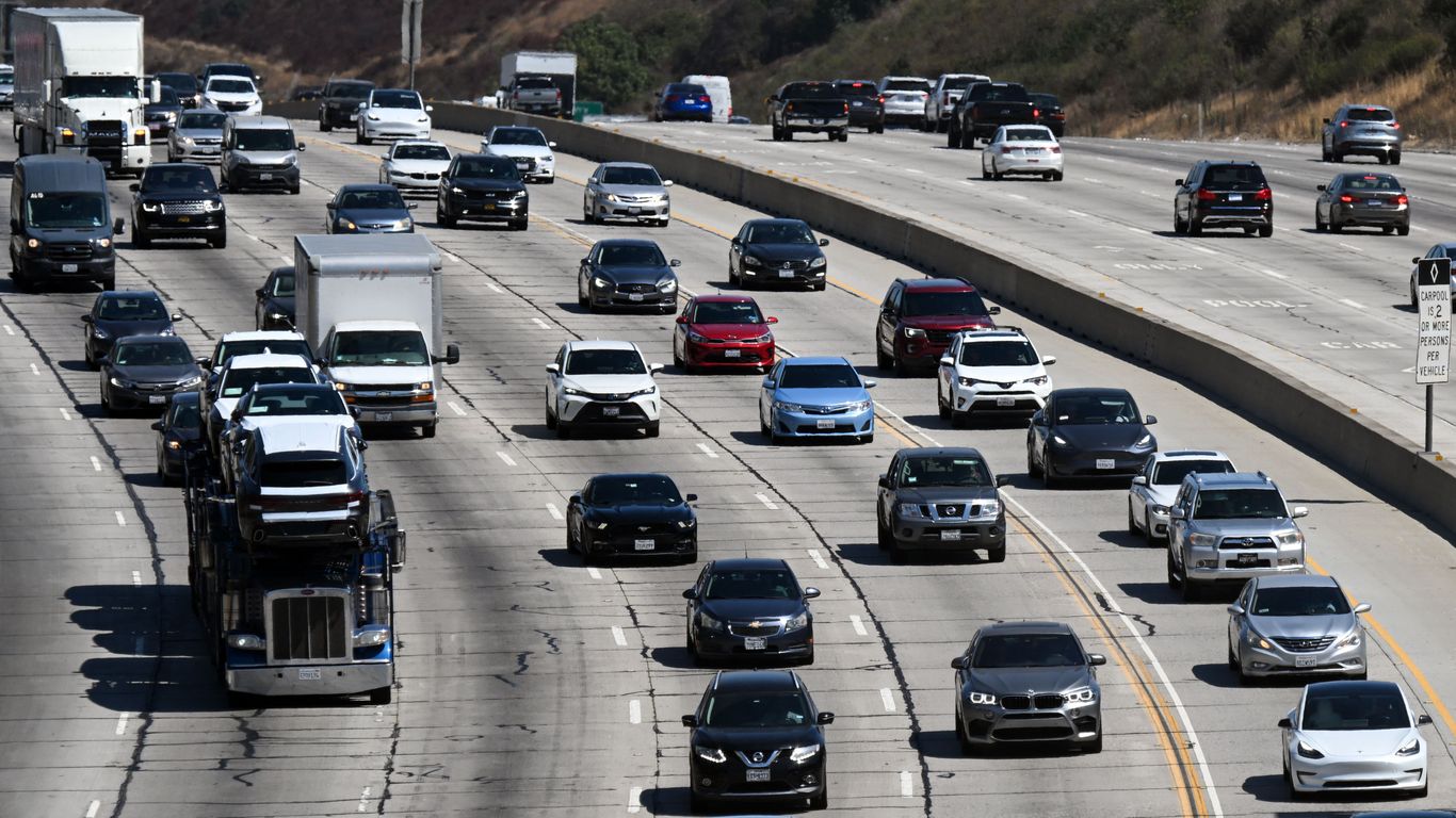 EPA: Fuel efficiency for 2021 model vehicles stayed flat with 2020
