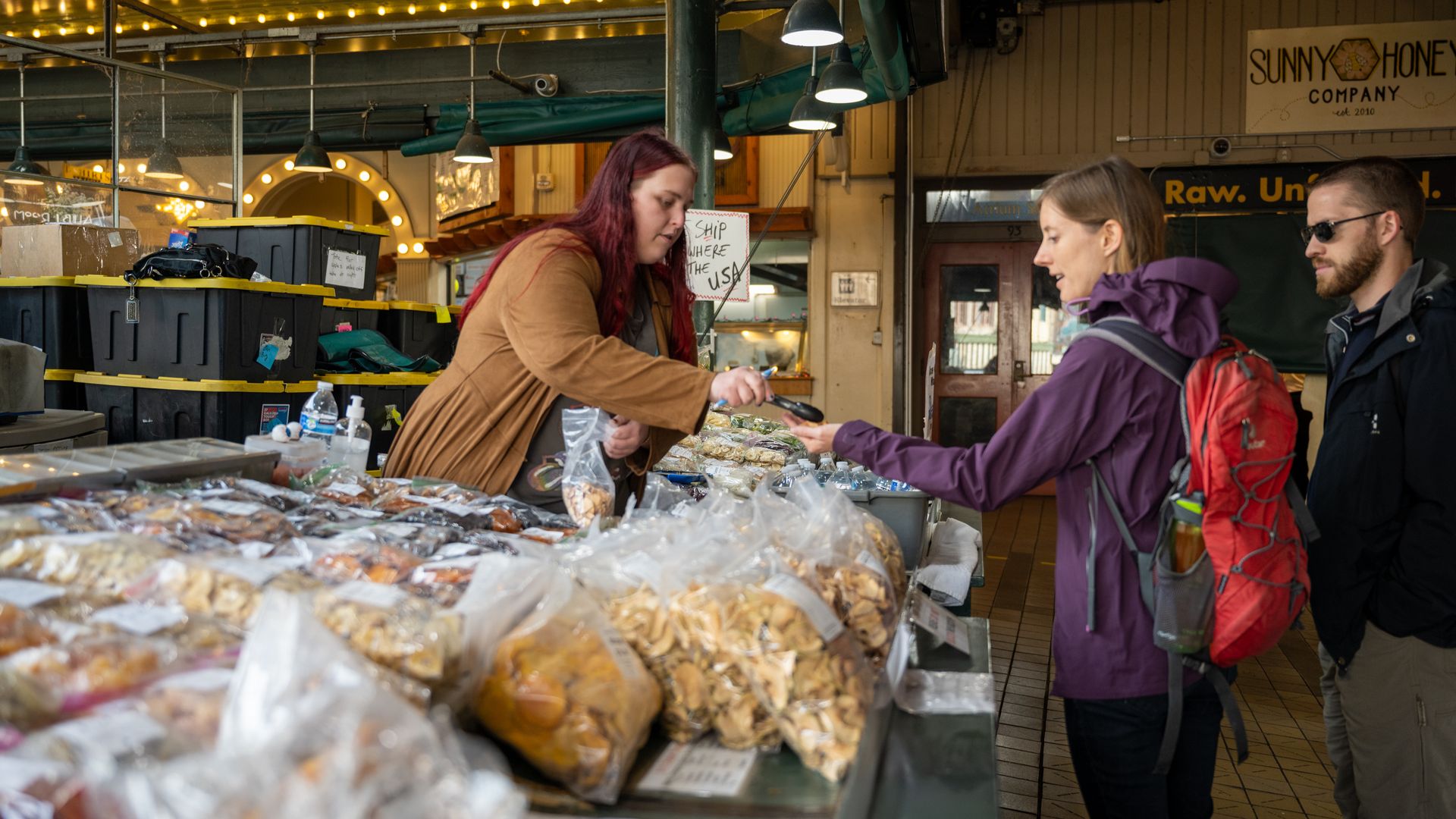 This holiday season, Seattleites are ready to spend, survey shows ...