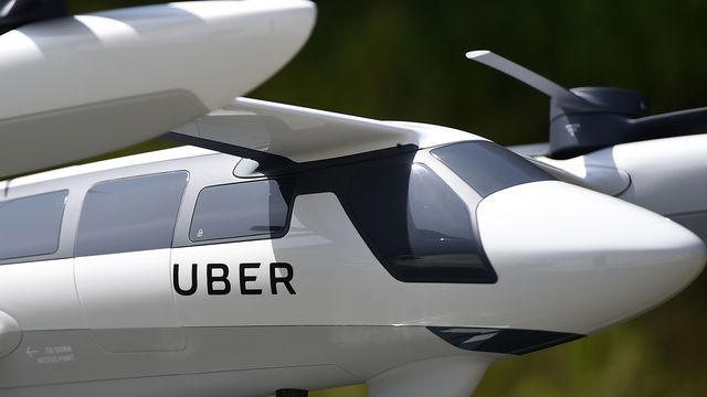 Uber is still eyeing flying cars