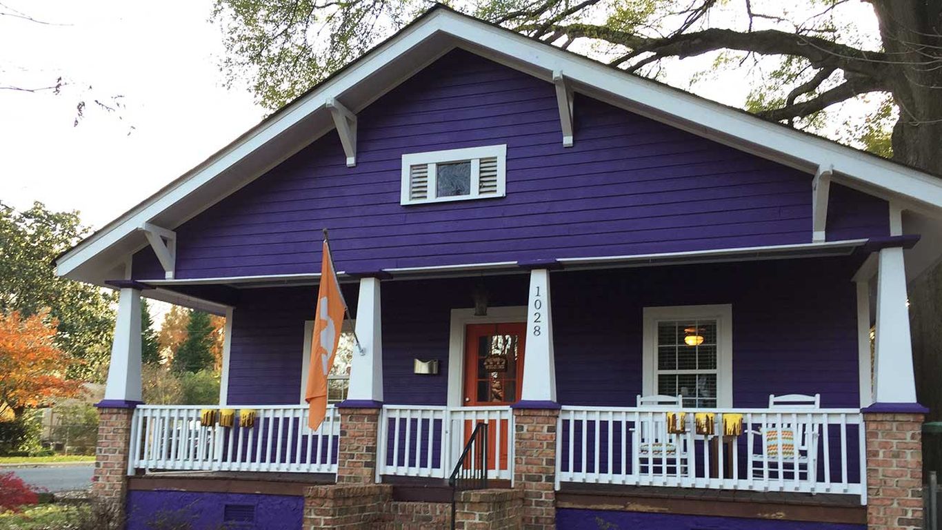 The story behind that funky ‘Clemson House’ in NoDa - Axios Charlotte