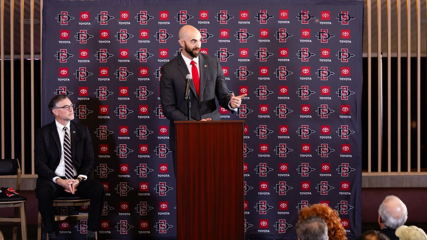 New SDSU football coach brings in two quarterback prospects - Axios San ...