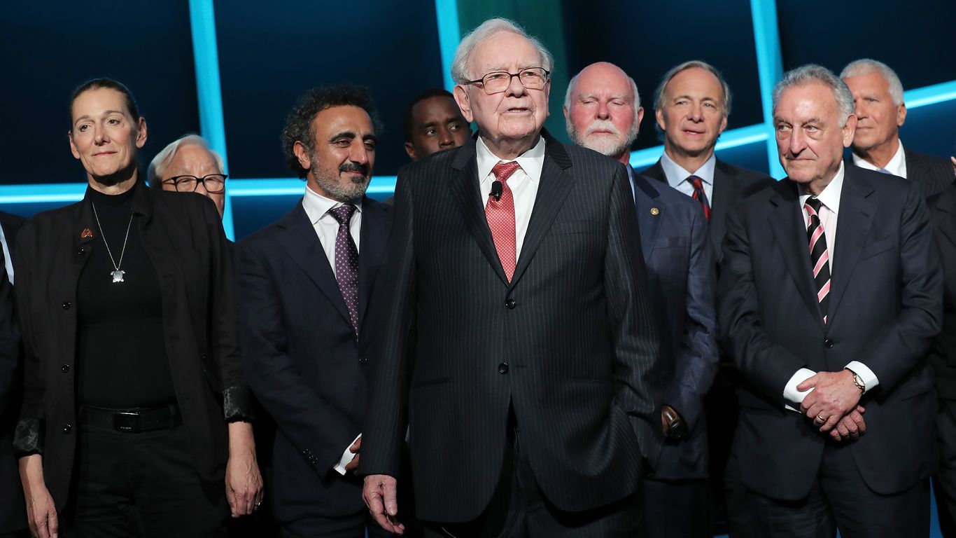Warren Buffett's Berkshire Hathaway sees $1.14 billion net loss in Q1