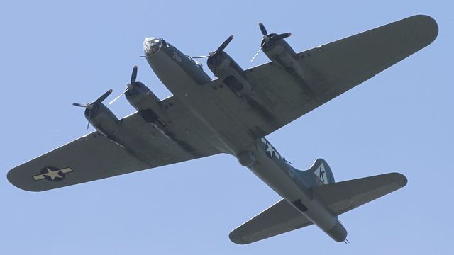 Six dead after midair collision at Dallas airshow - Axios Dallas