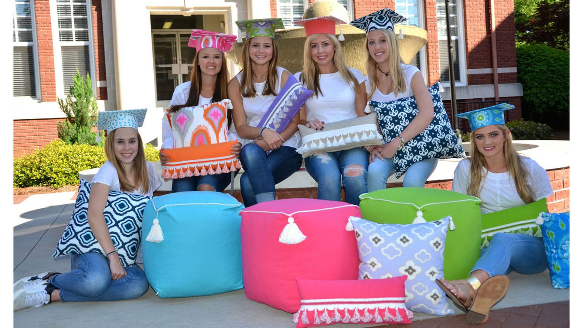 They’re Deux-ing it in college campus decor - Axios Charlotte