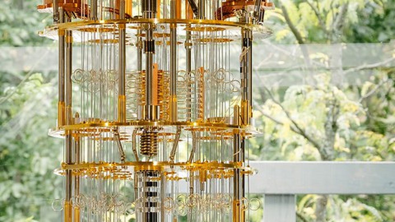 IBM's quantum computer reaches 50-qubit milestone