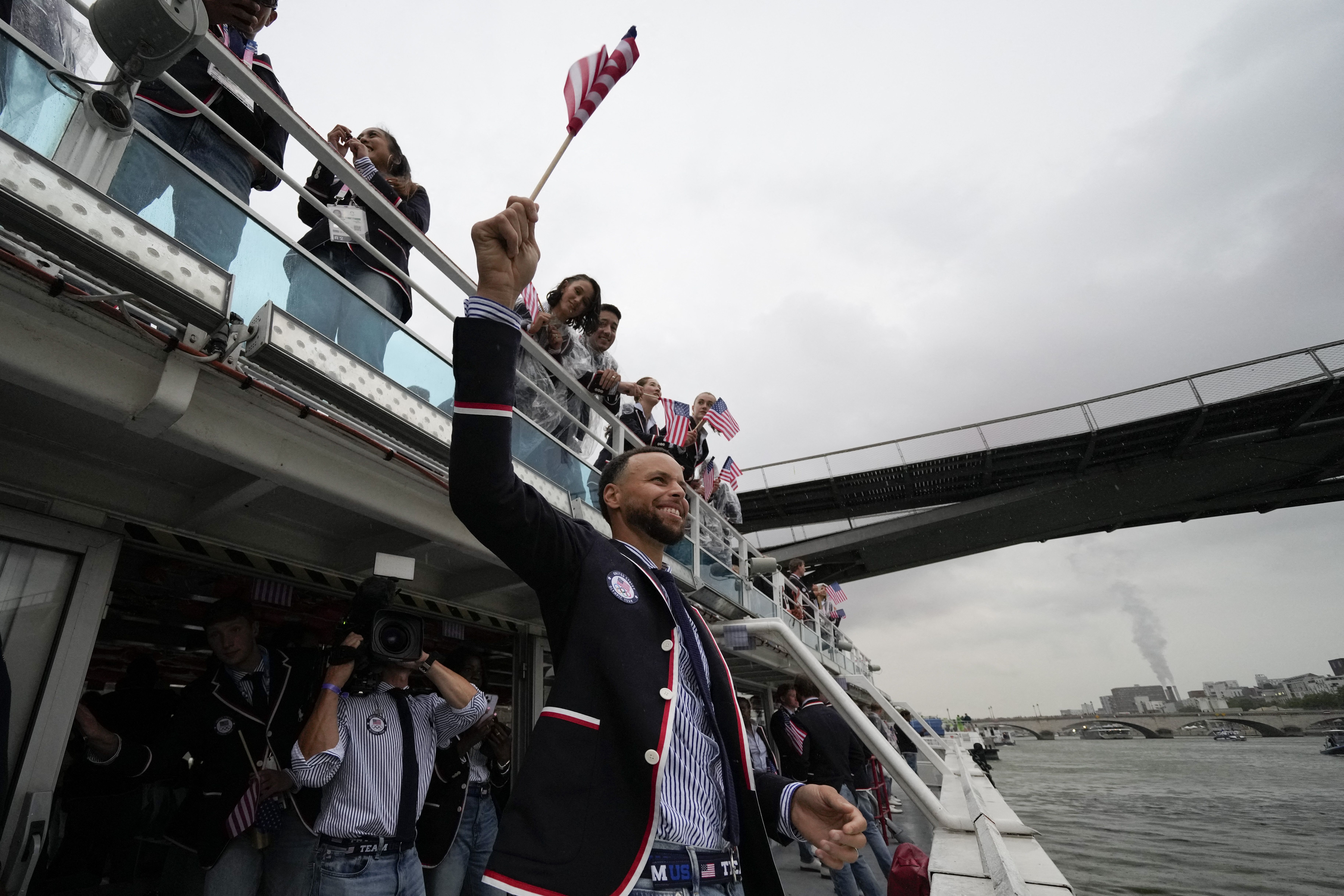 In photos: The Warriors' Steph Curry triumphs in Paris - Axios San ...