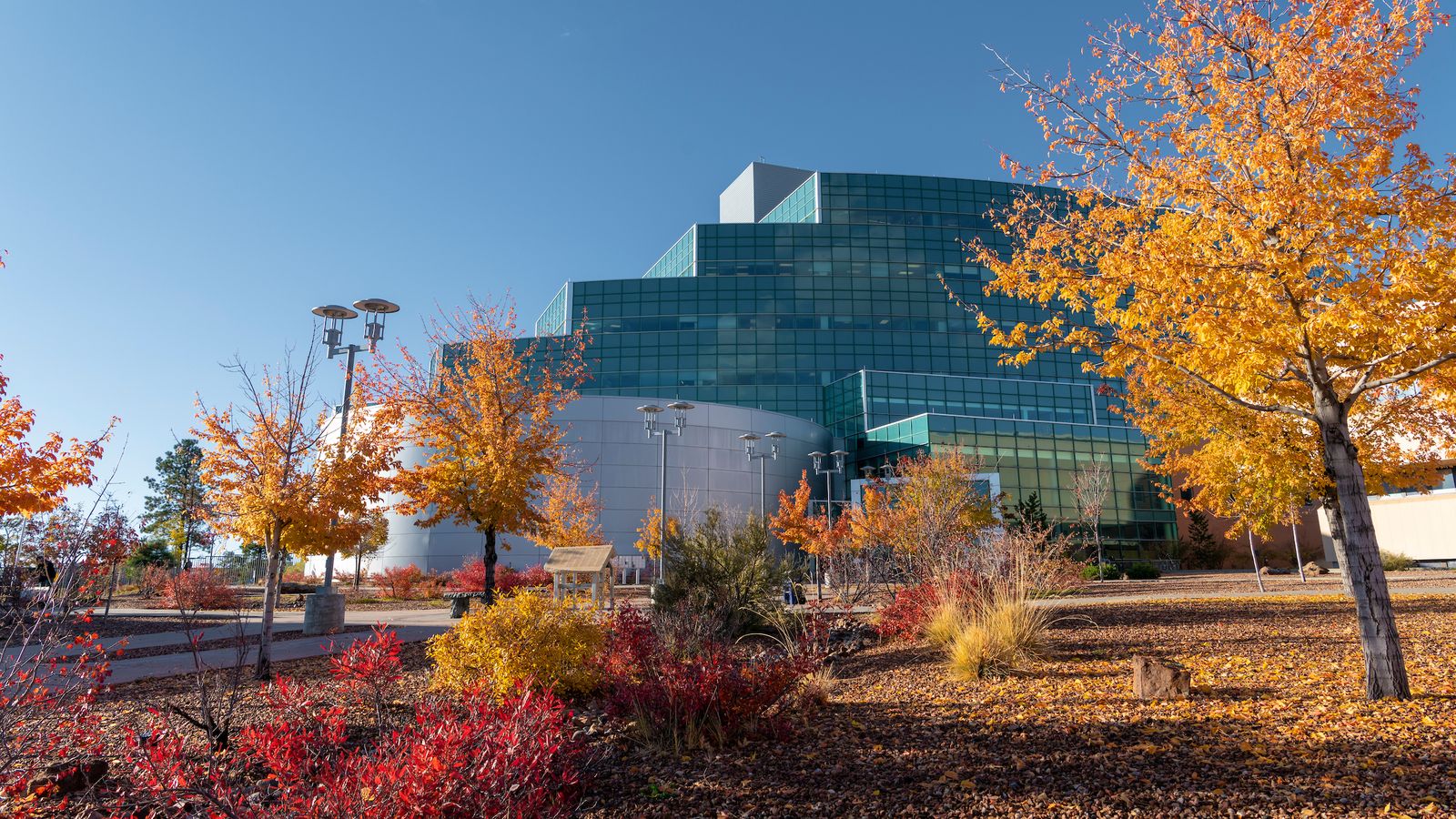 OpenAI partners with Los Alamos to study AI in lab