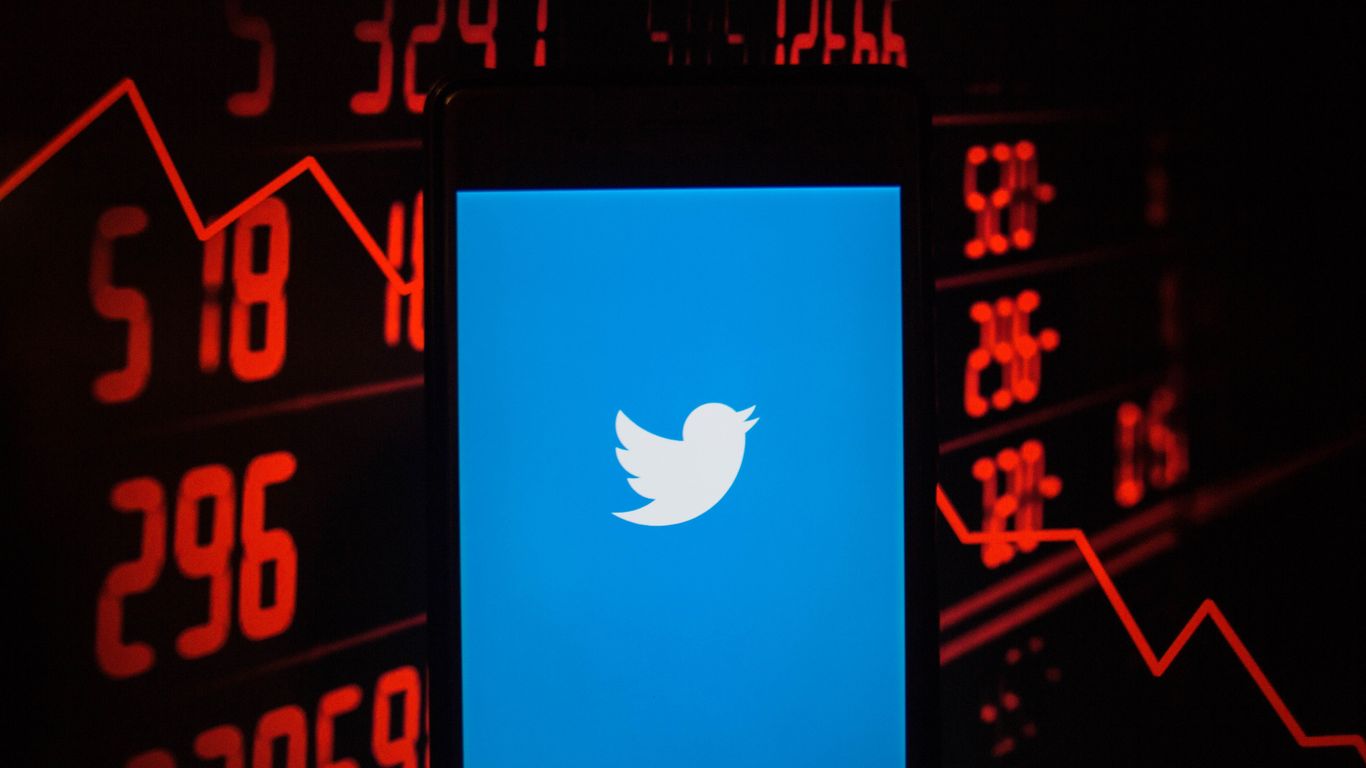 Twitter stock plummets after missing third-quarter revenue expectations