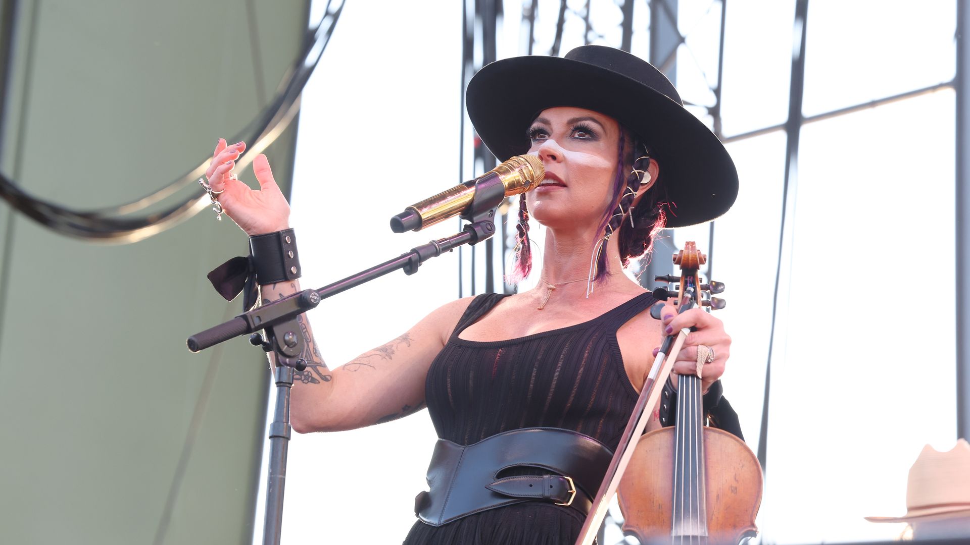 Amanda Shires carries the torch of Texas music - Axios Dallas