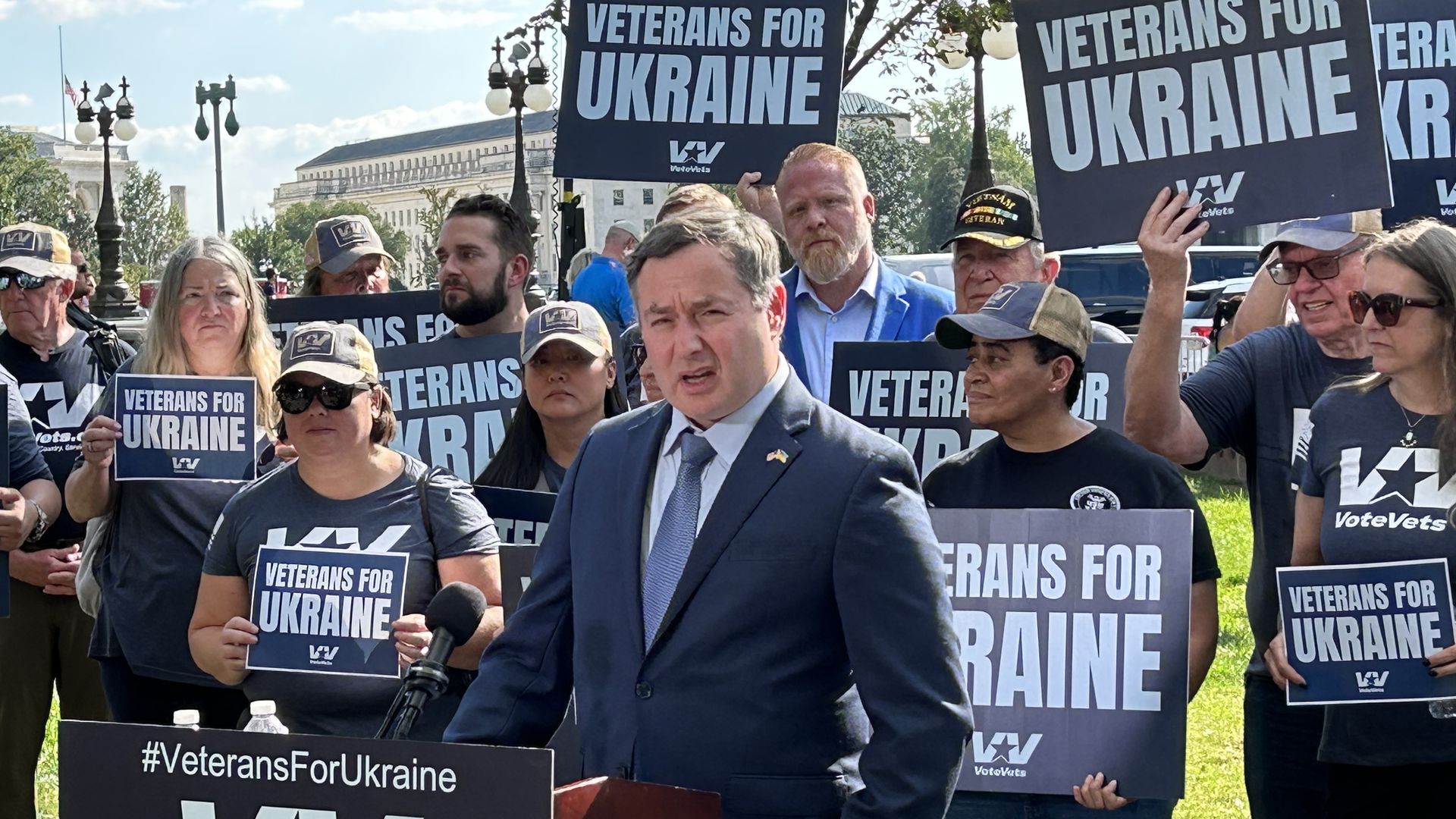 Yevgeny Vindman considering a run for Congress in Virginia