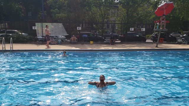 Diving into Chicago's limited outdoor pool season - Axios Chicago