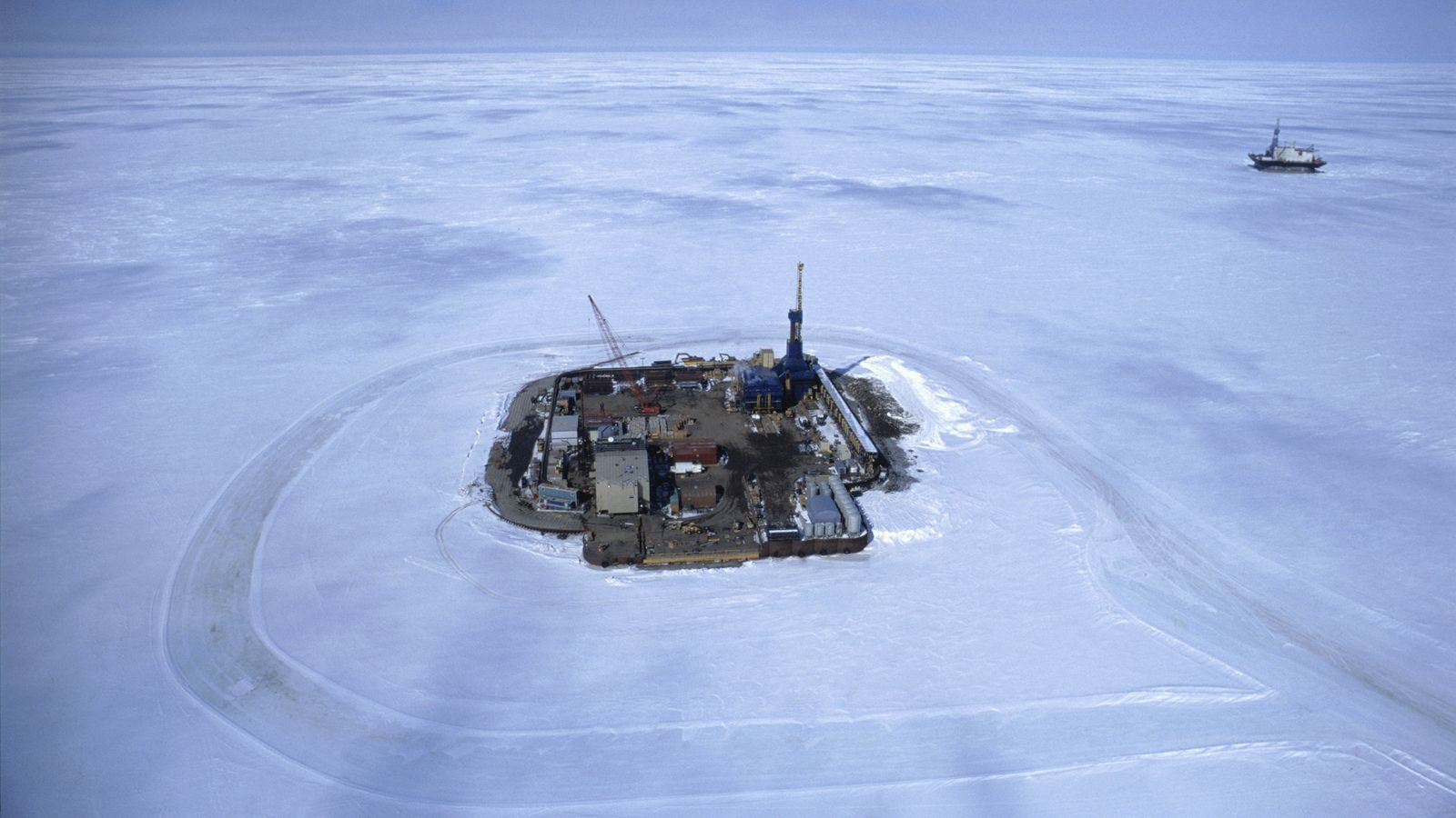 BP to exit Alaska in $5.6 billion deal with Hilcorp