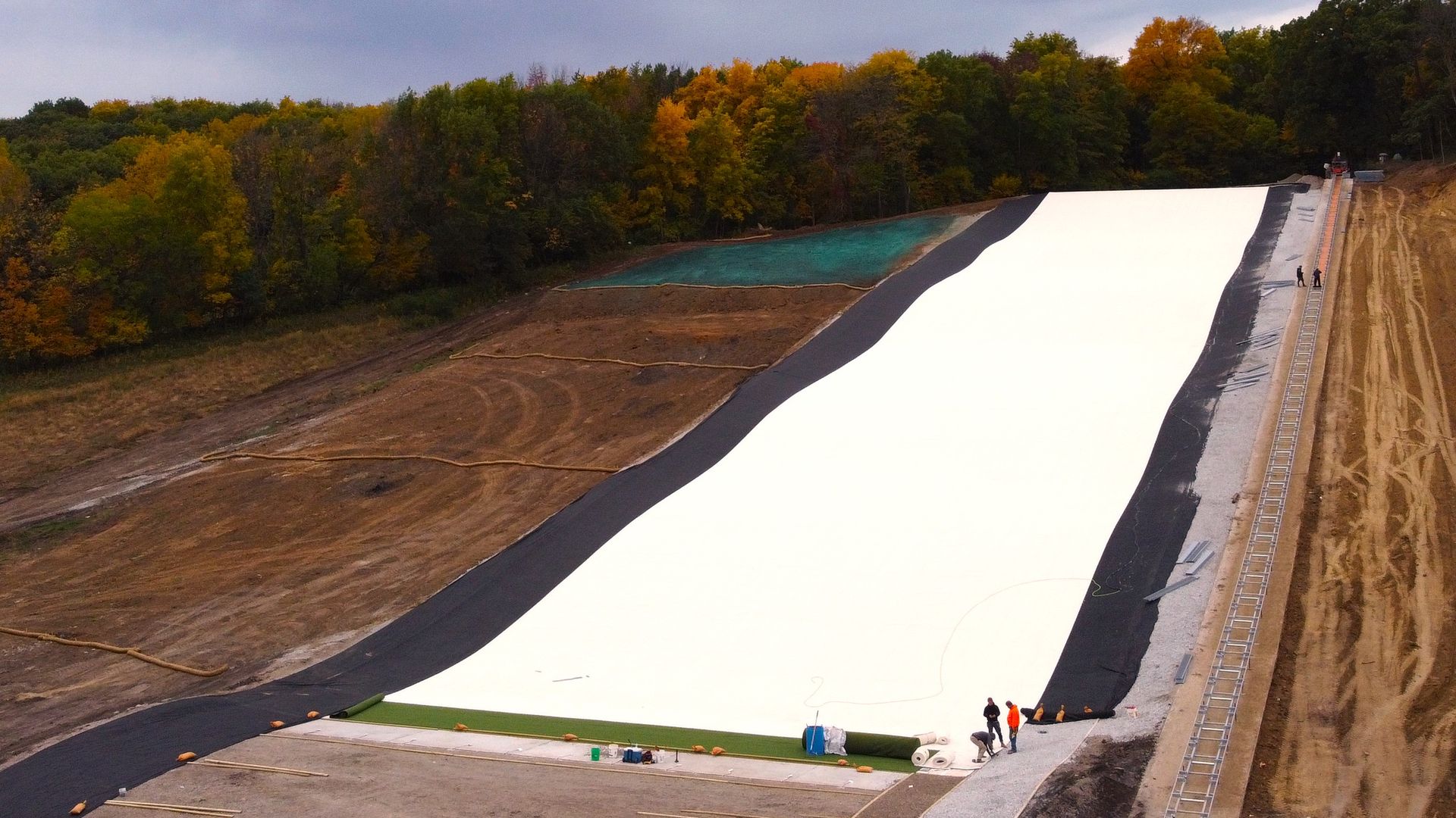 Polk County opening world's largest all-weather tubing hill - Axios Des ...
