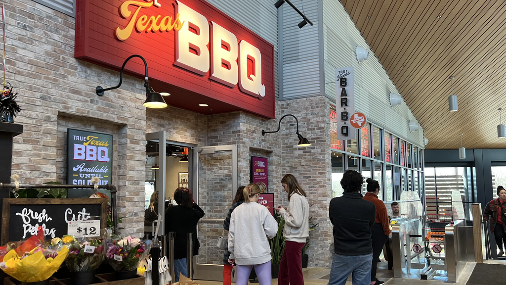 What to know about the new Lake Austin H-E-B - Axios Austin