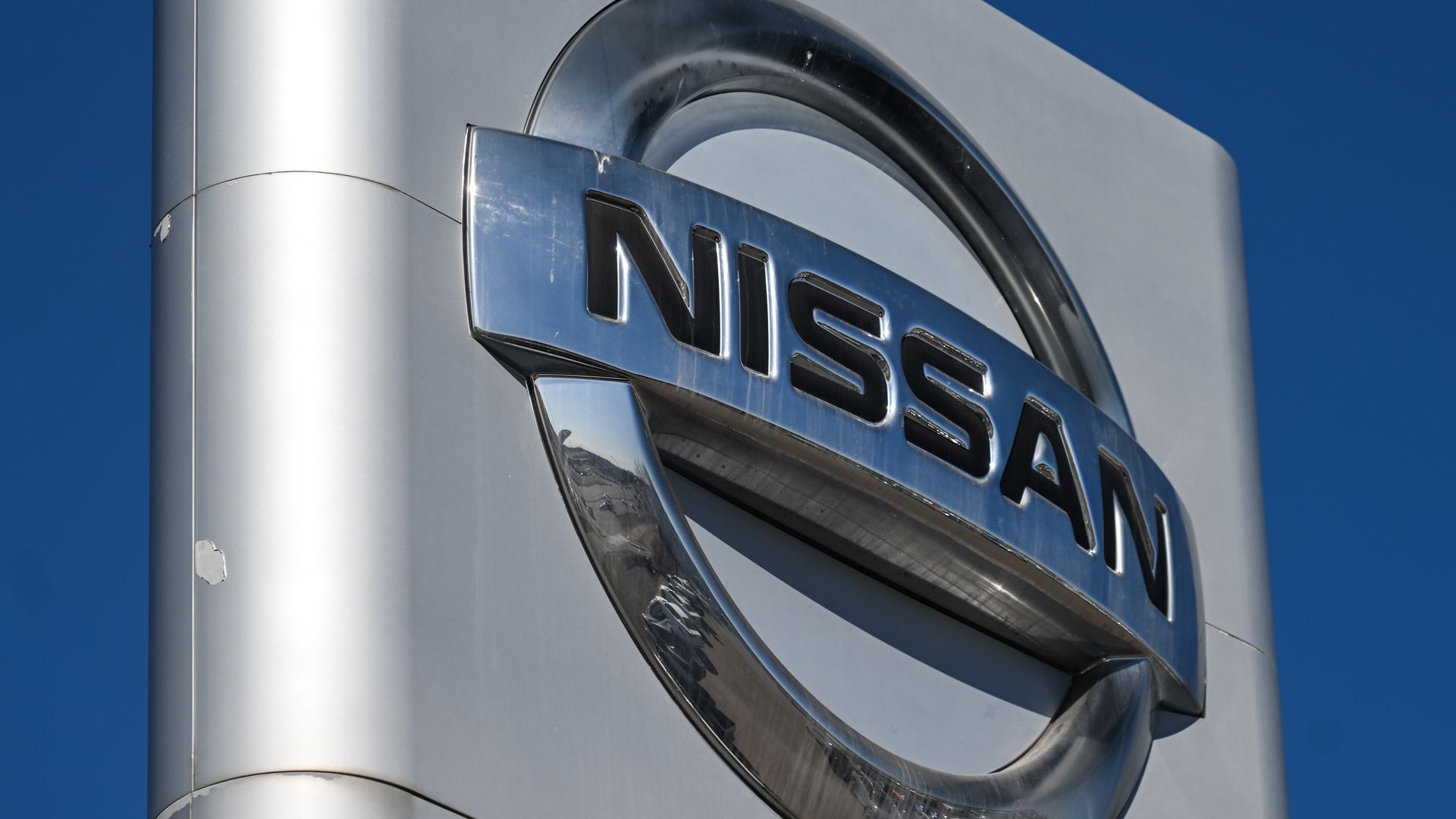 Nissan Sentra, Pathfinder, Infinity QX4 part of "Do Not Drive" warning