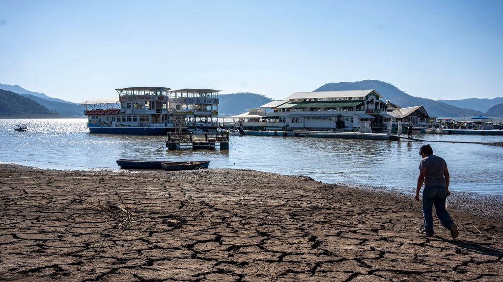 Mexico City is running out of water, forcing many to ration