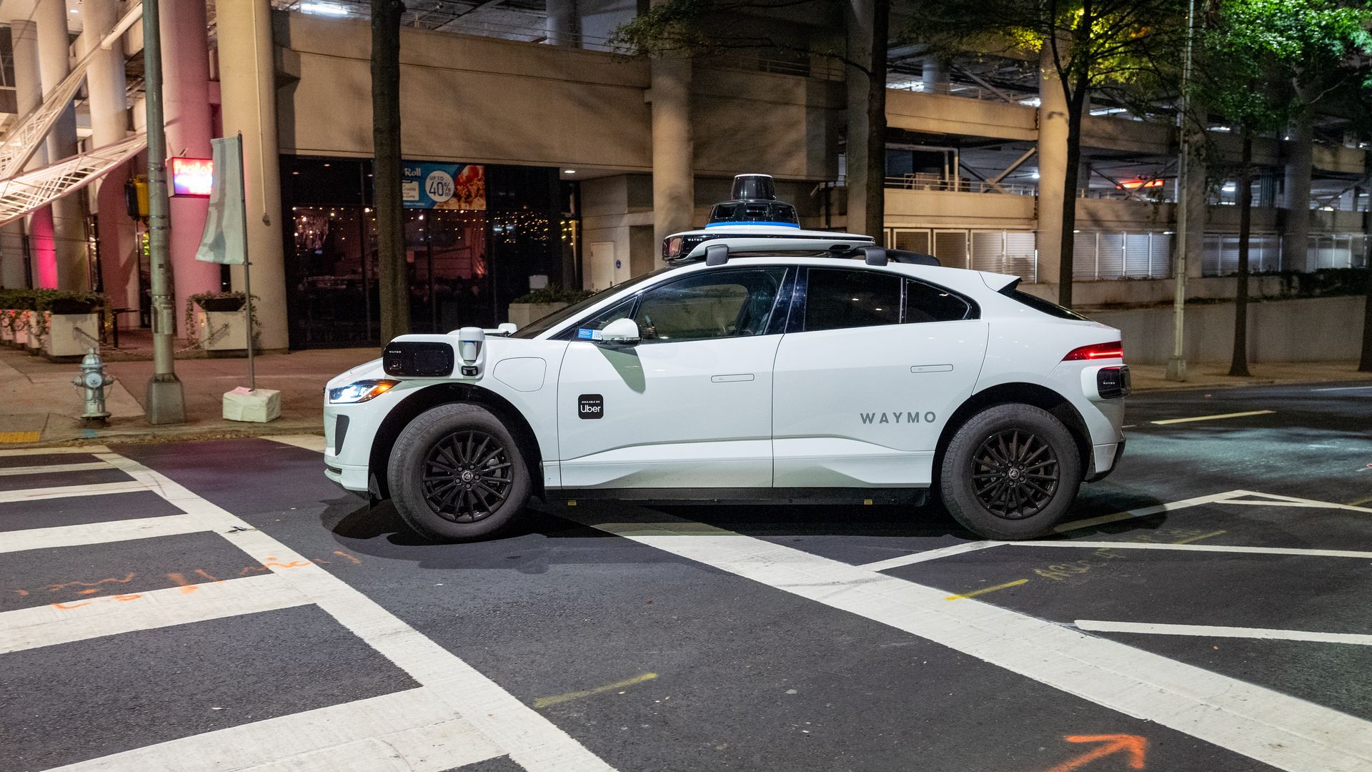 Self-driving taxis soft-launch in Miami ahead of 2026 rollout - Axios Miami