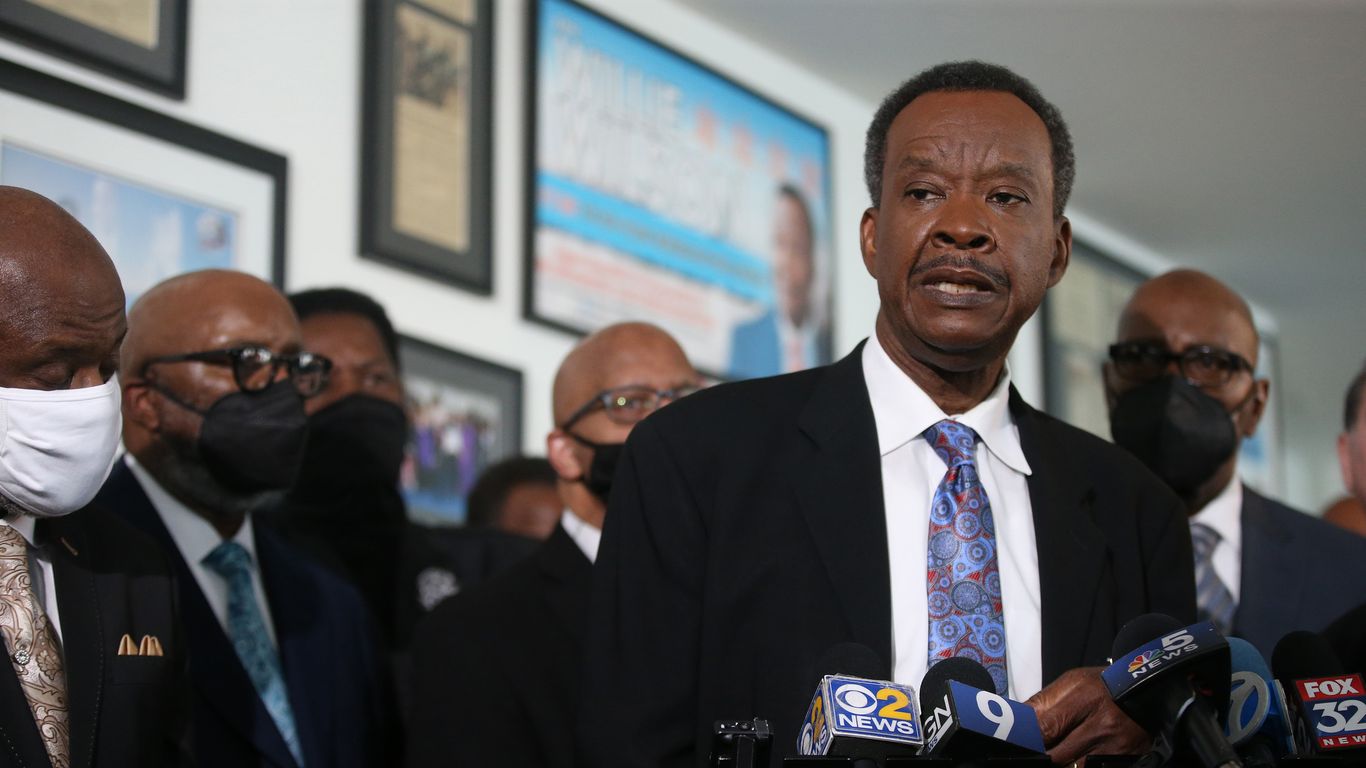 Ballot battles begin for Chicago's 2023 mayoral election - Axios Chicago