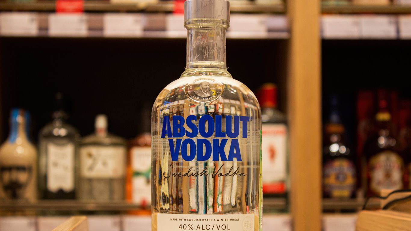 Pernod Ricard unit to buy majority stake in Canadian drinks maker