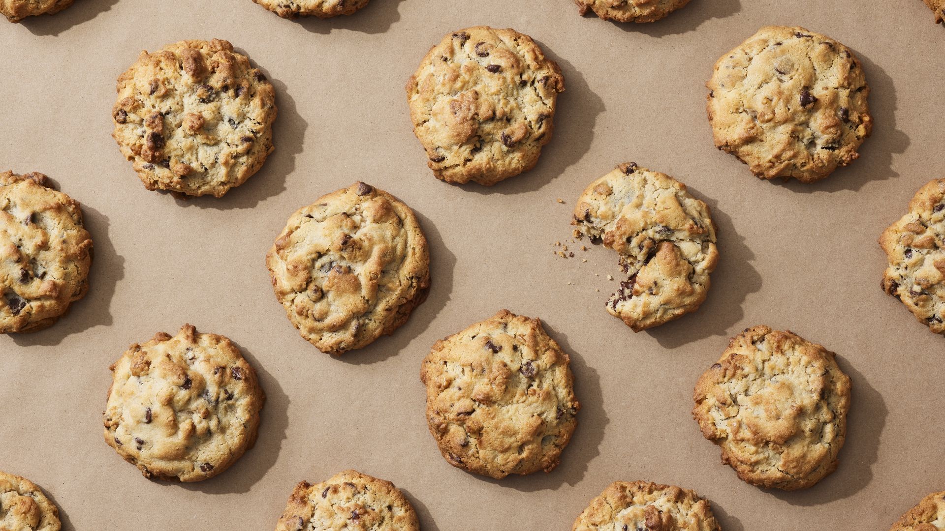 Levain Bakery brings iconic NYC cookies to Philadelphia - Axios ...