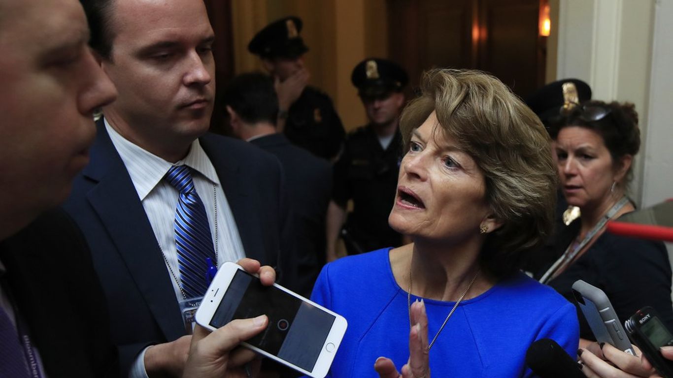 Interior secretary said to threaten Alaska over Murkowski vote