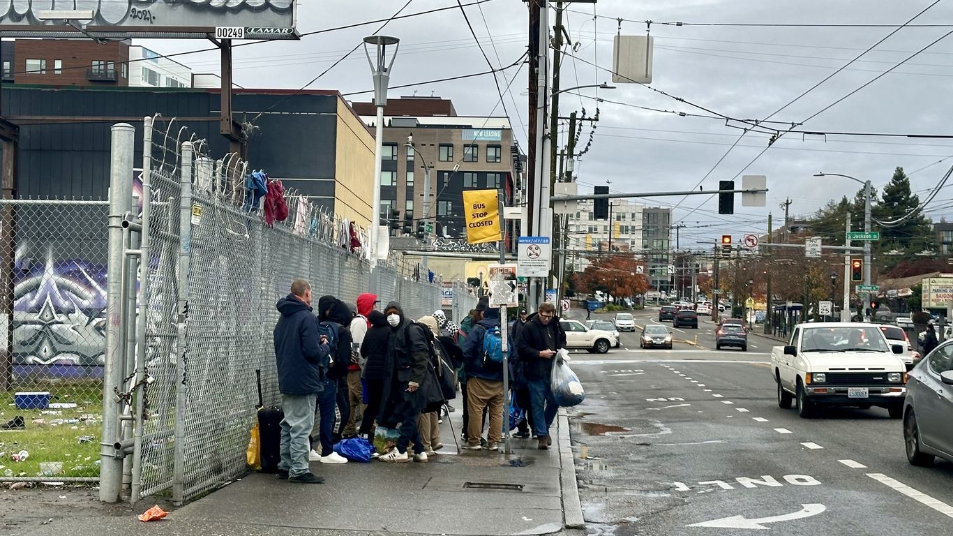 Seattle police step up patrols after 10 stabbings - Axios Seattle