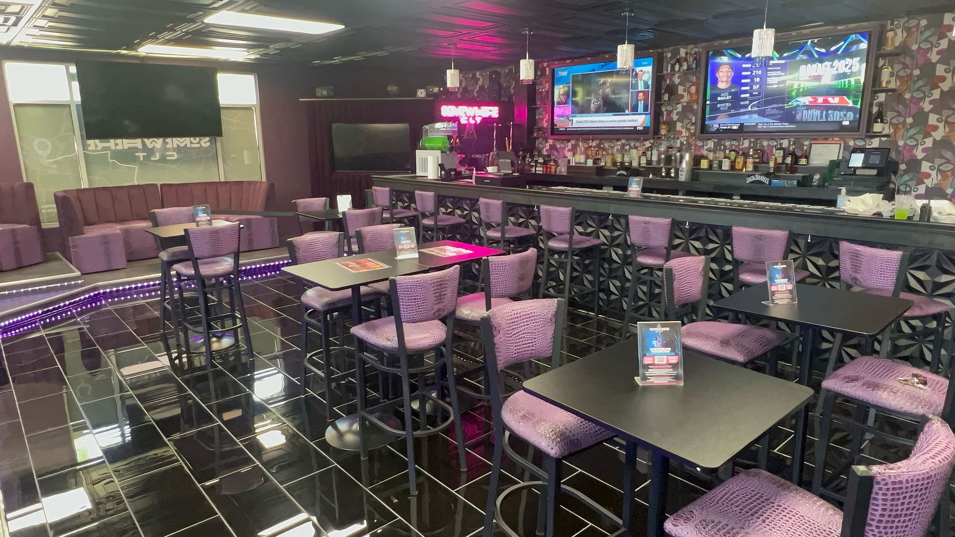 New 25+ hookah lounge Somewhere CLT opens on The Plaza - Axios Charlotte