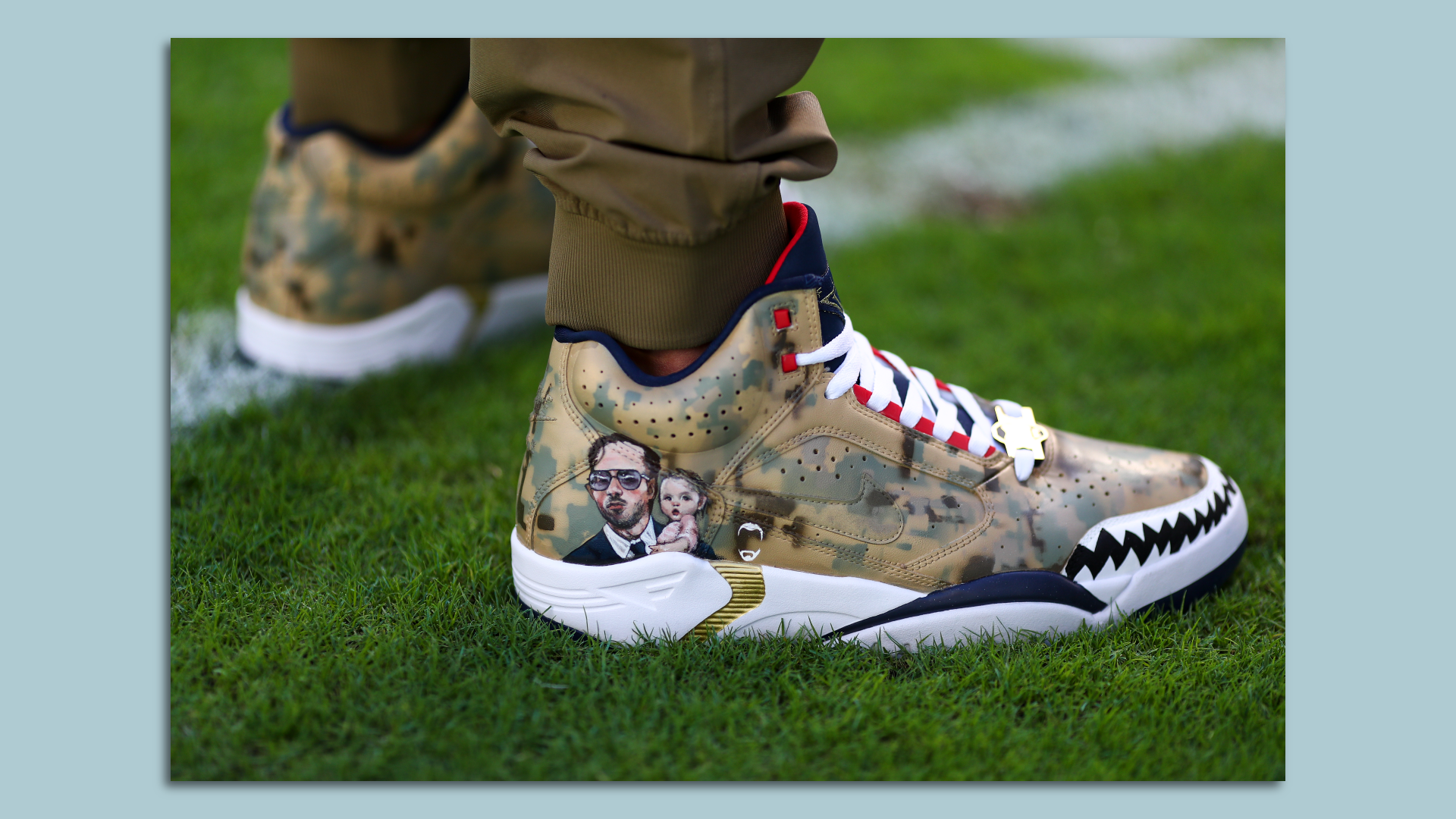 Dolphins coach Mike McDaniel has become a fashion icon - Axios Miami