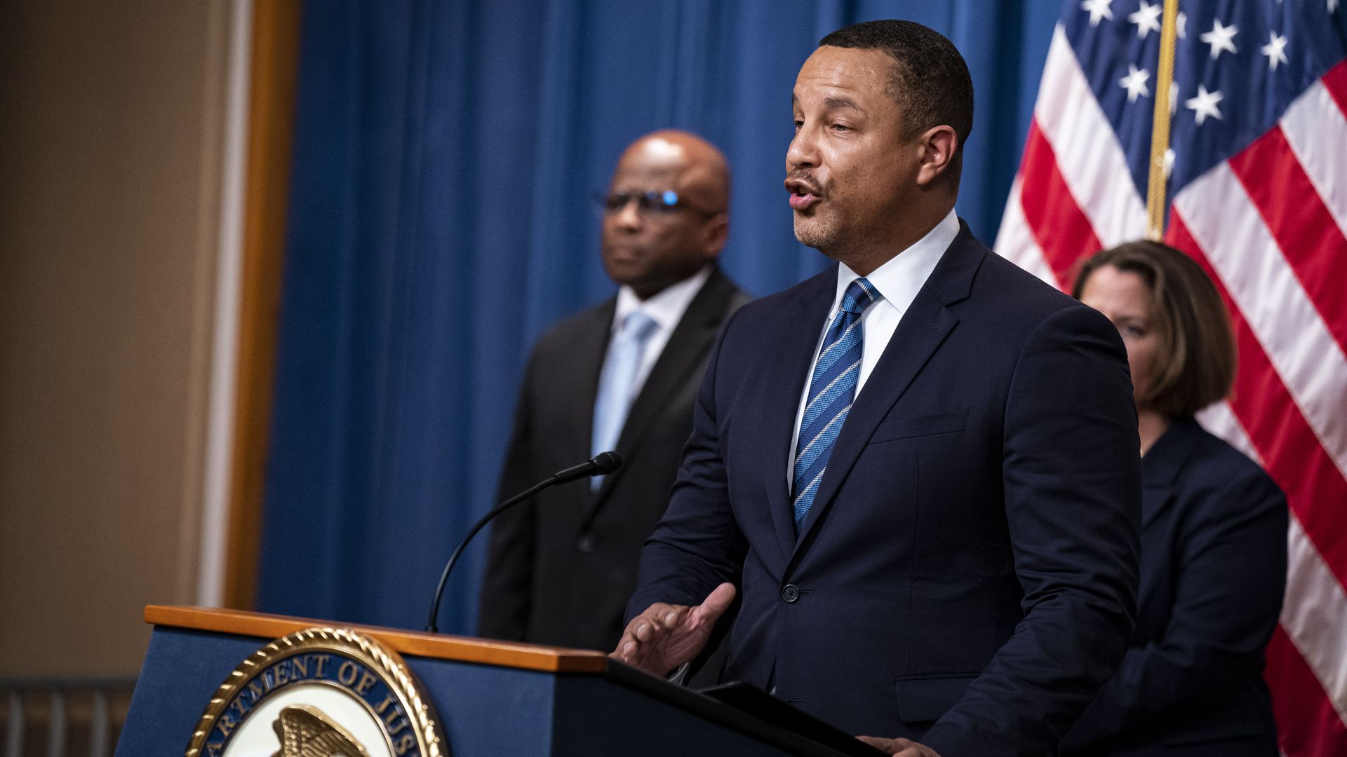 DOJ drops "international net" on darknet market in coordinated effort