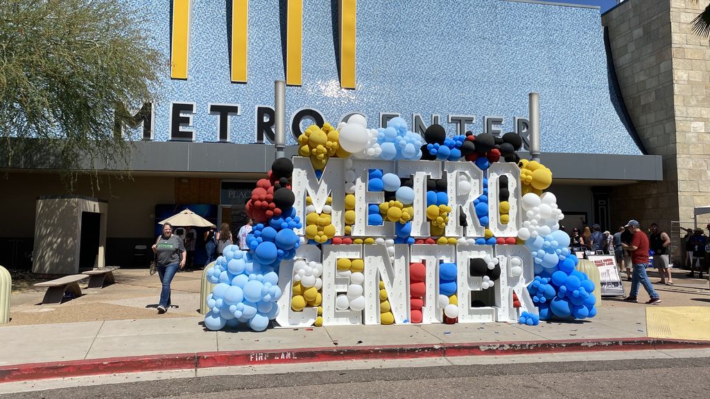 Phoenix Metrocenter fans get a final goodbye before the mall is ...