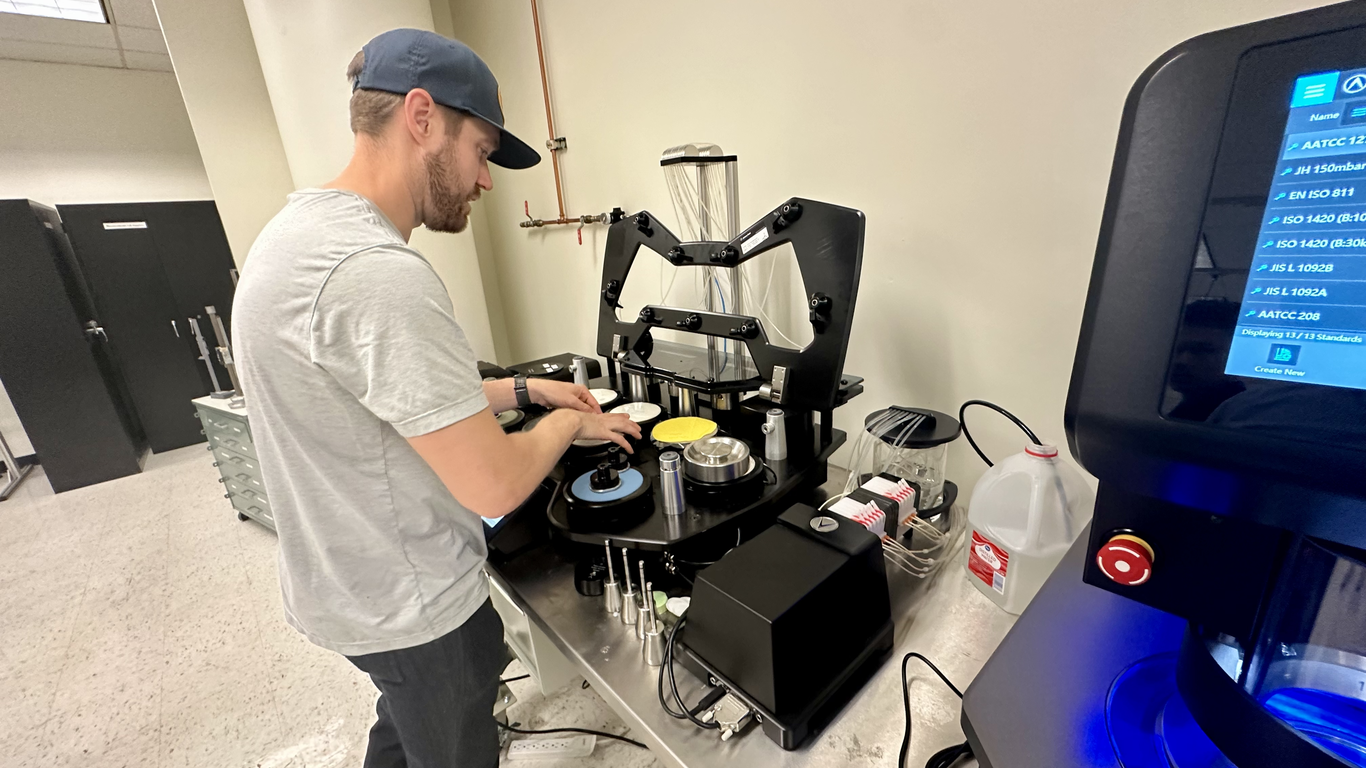 CU Denver's new Outside Lab for gear testing takes shape - Axios Denver