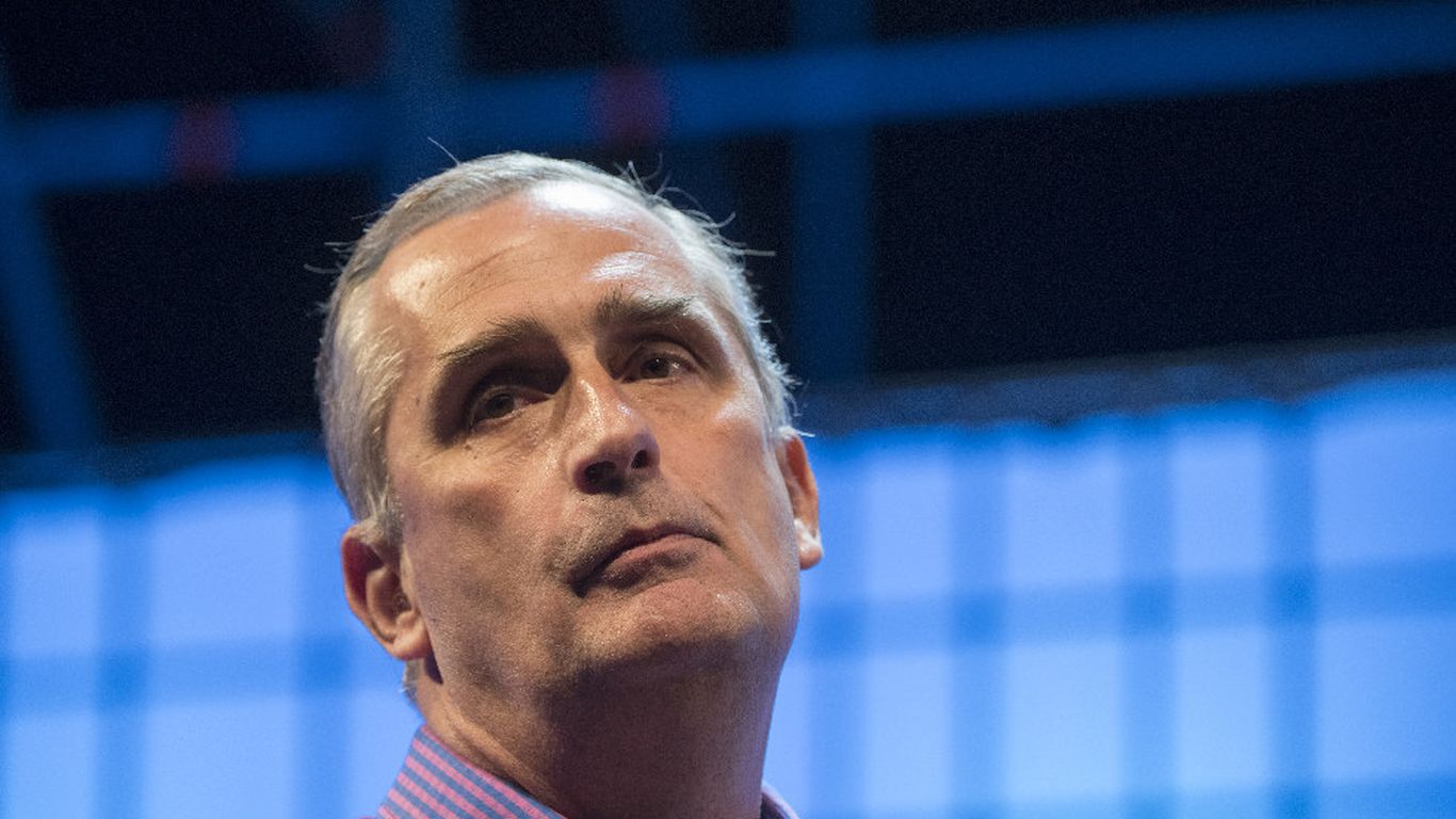 Intel CEO's big stock sale raises questions