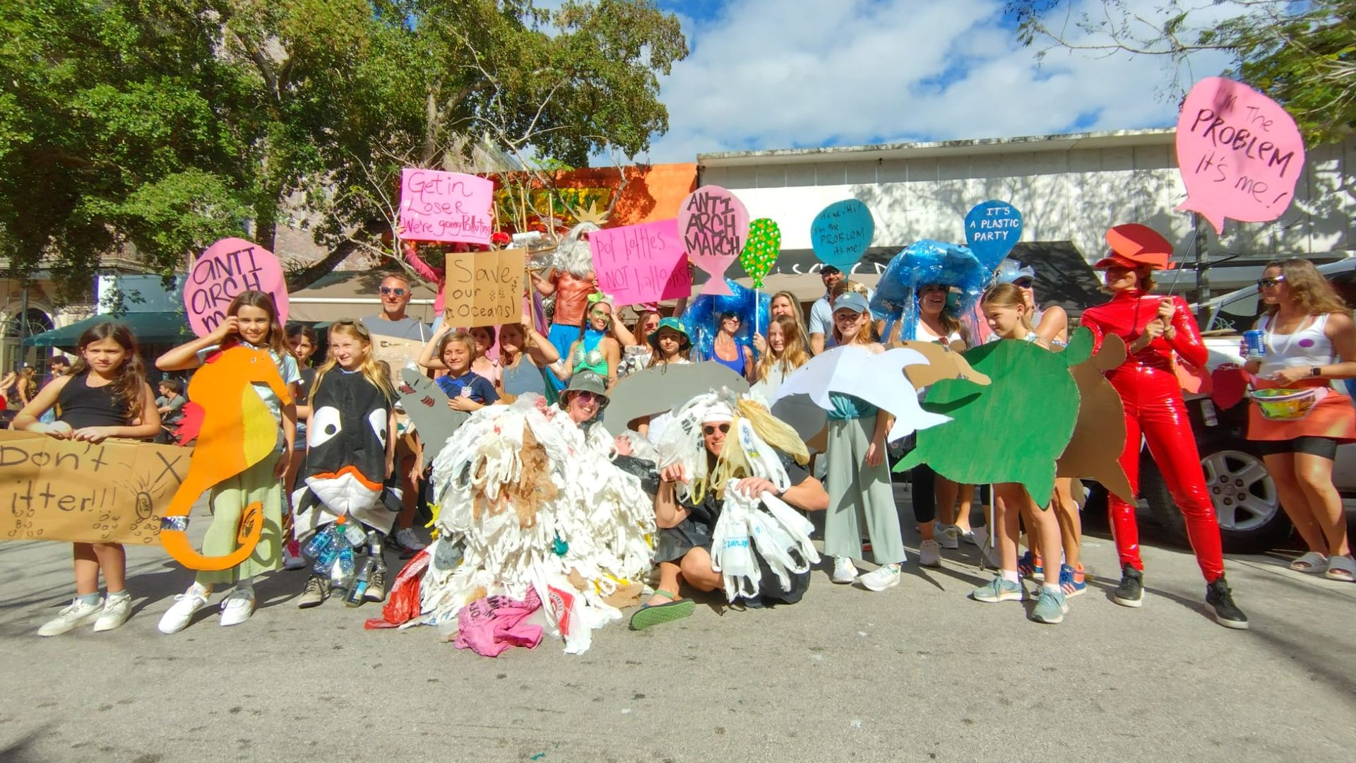 What is King Mango Strut? What you need to know about the parade ...