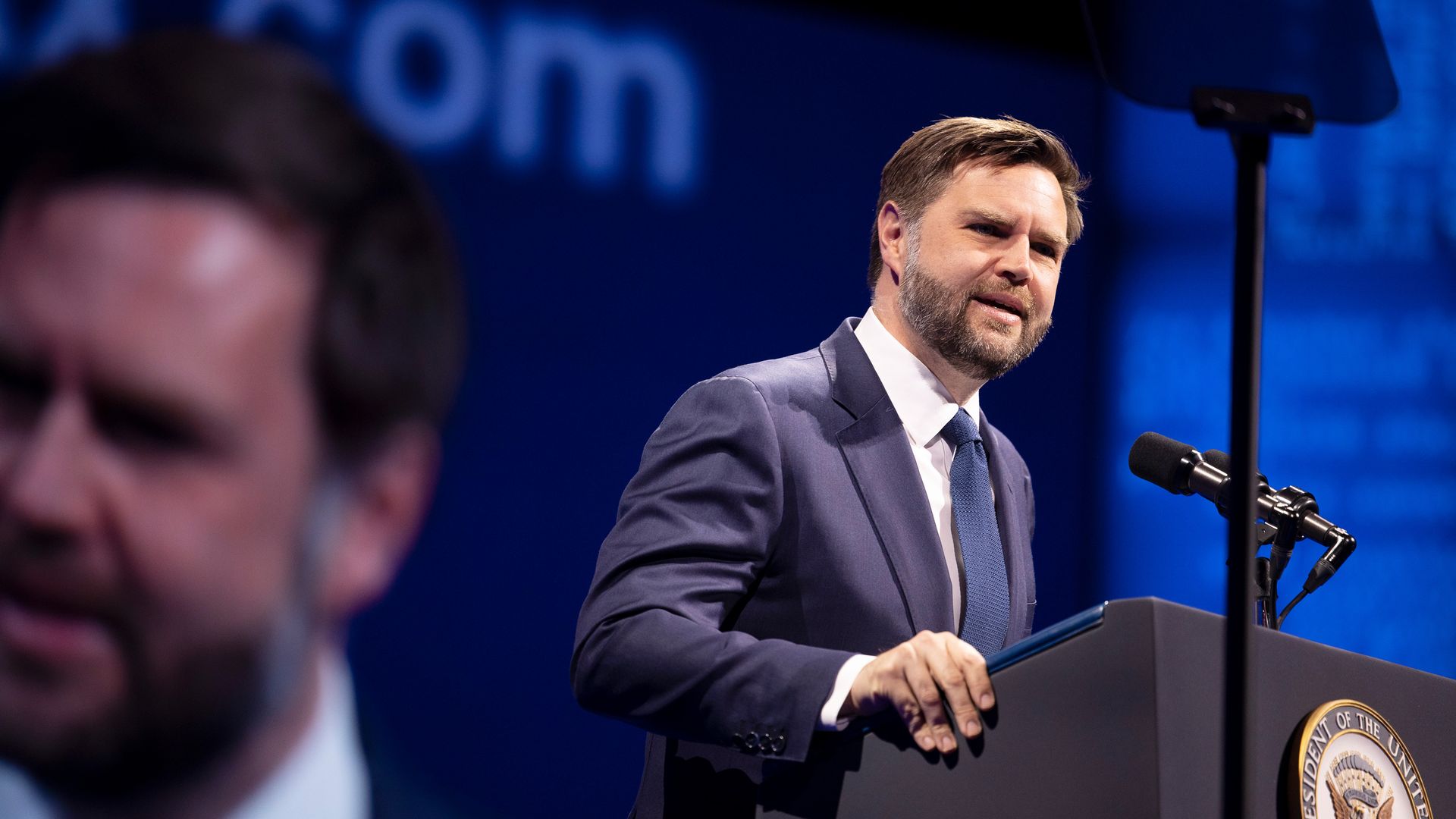 Vance doubles down on crypto support at bitcoin conference