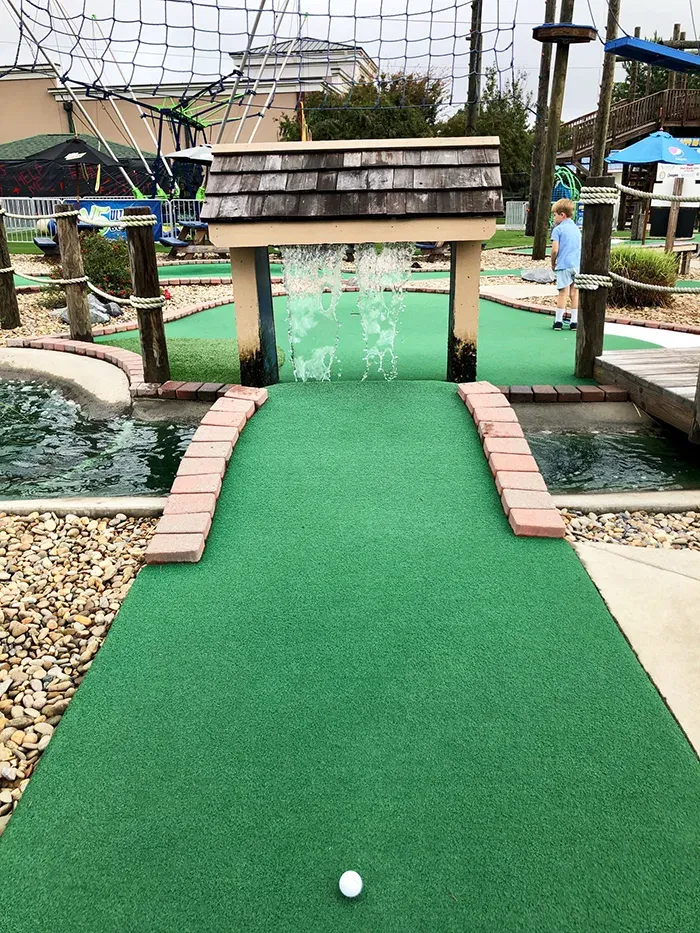 7 options for miniature golf around Charlotte - Axios Charlotte