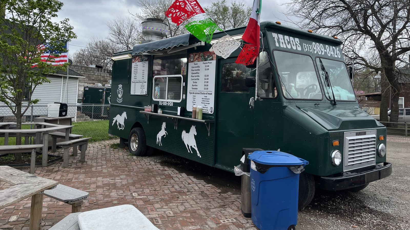 Detroit updates food truck regulations to allow more places to operate ...