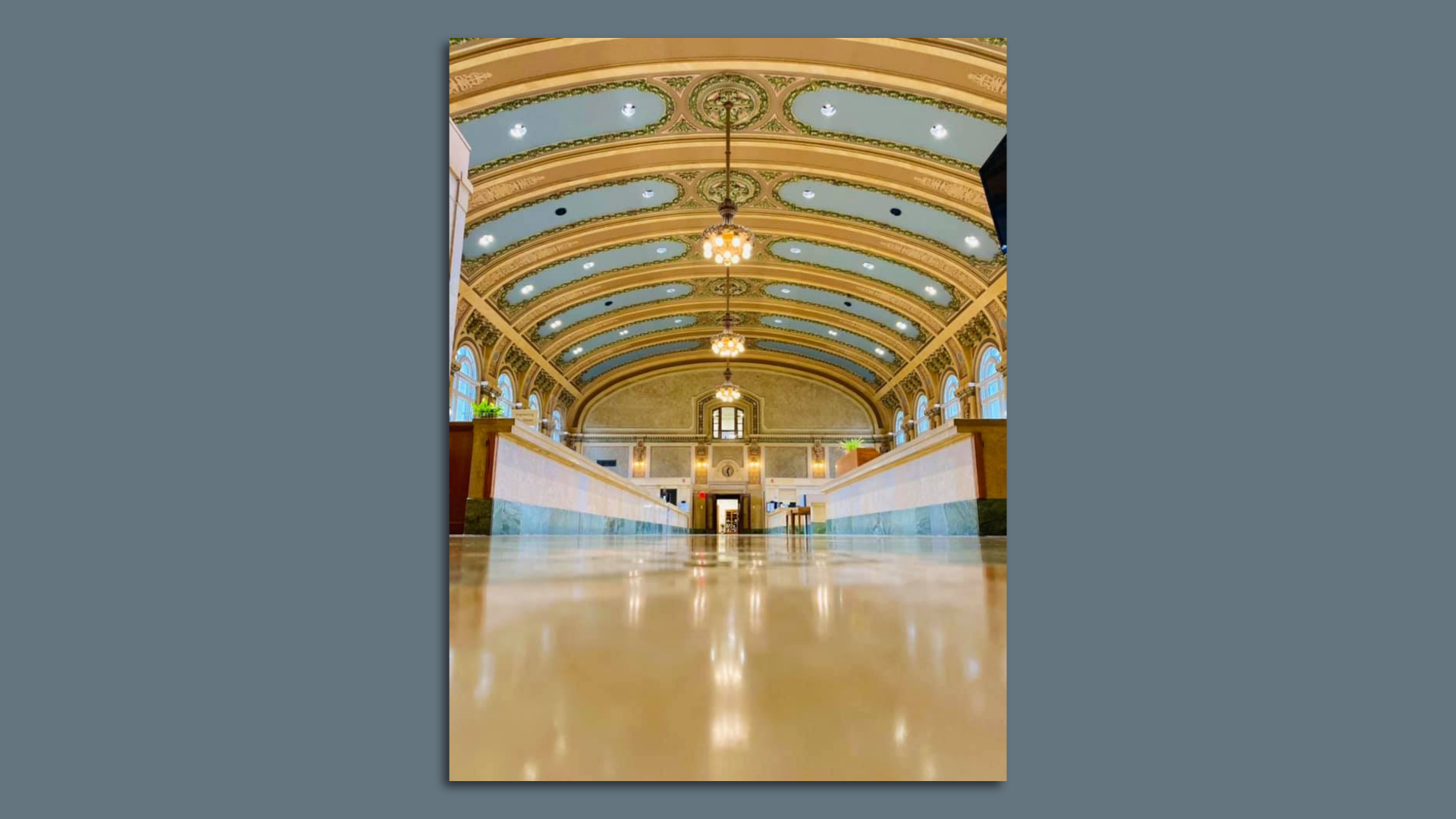 Des Moines' City Hall redevelopment has no takers - Axios Des Moines