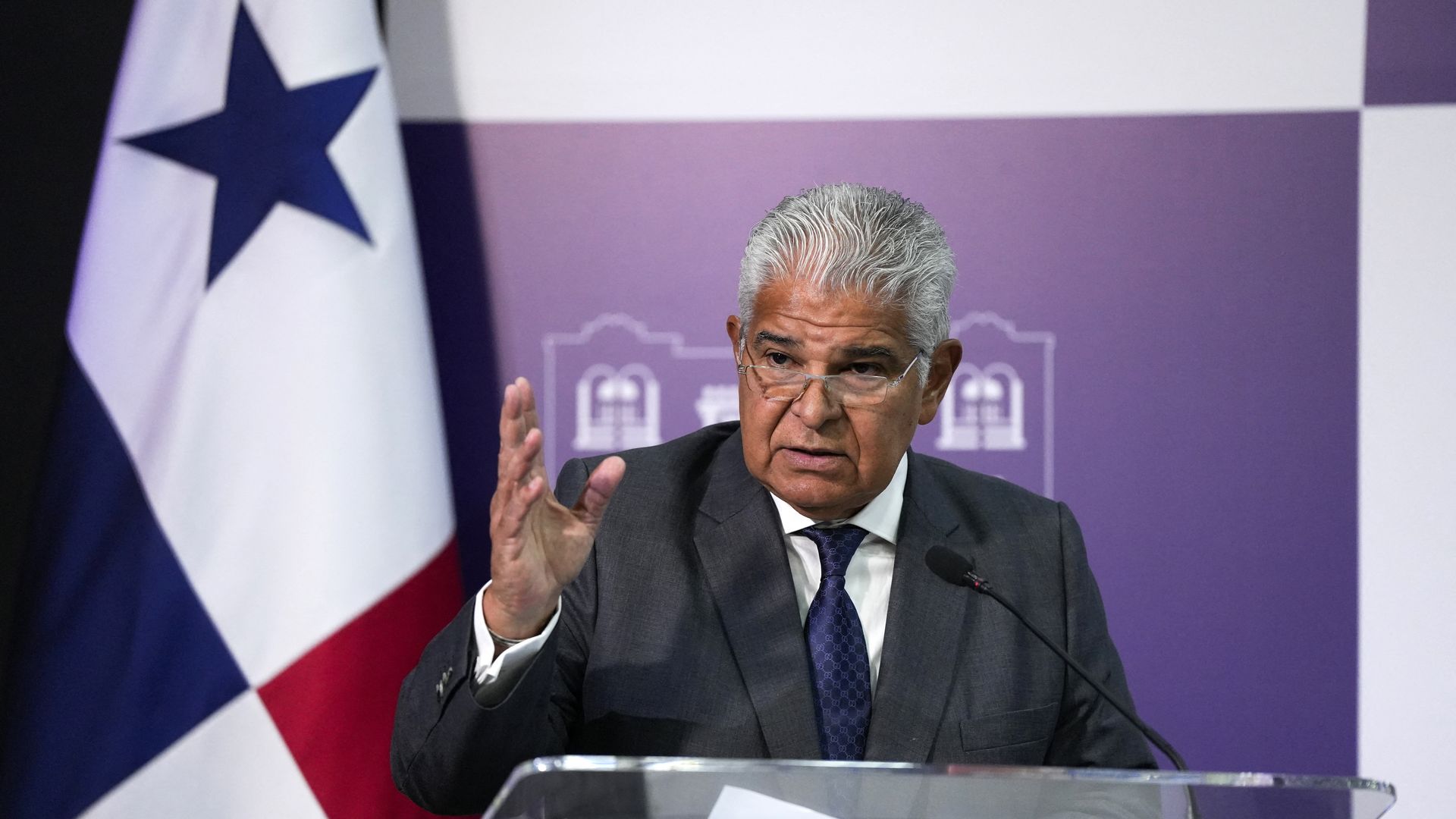 Carter had "crucial" role in Panama Canal treaty, Panamanian president says