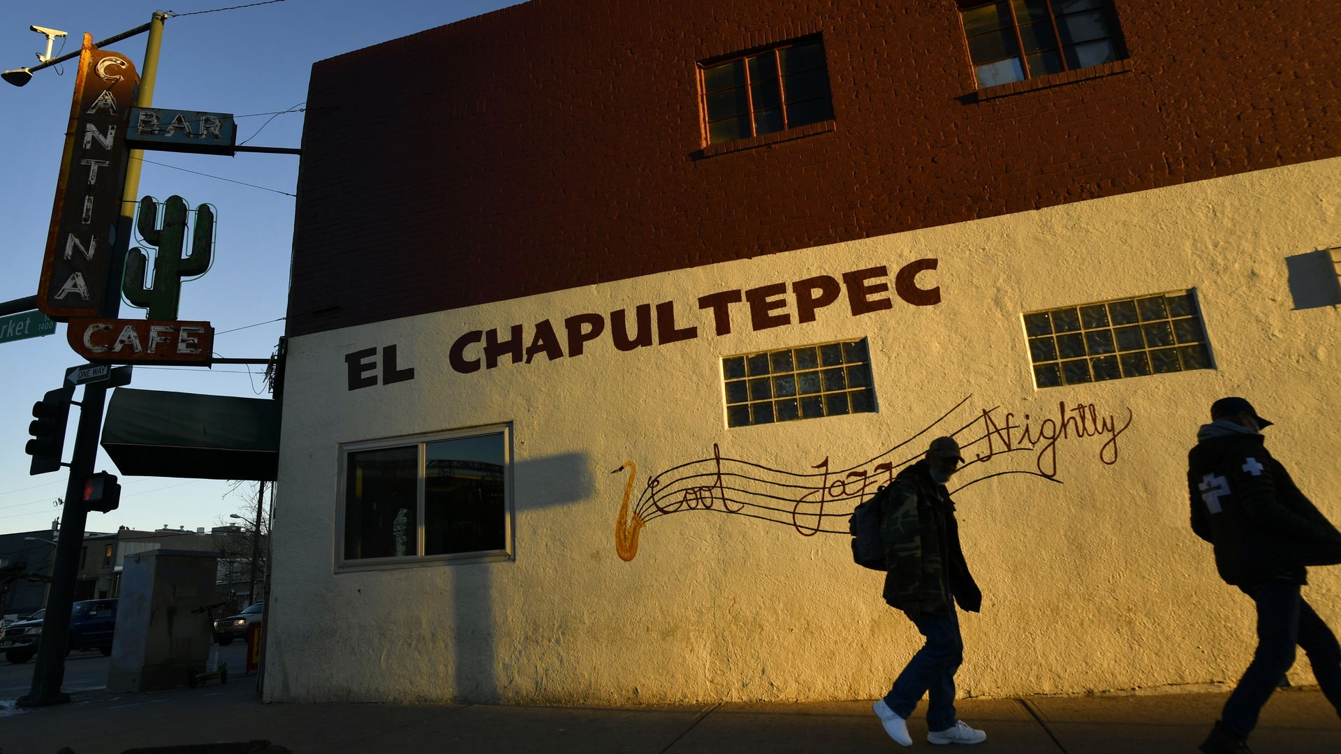 Owners, historic group strike deal to partially preserve El Chapultepec ...