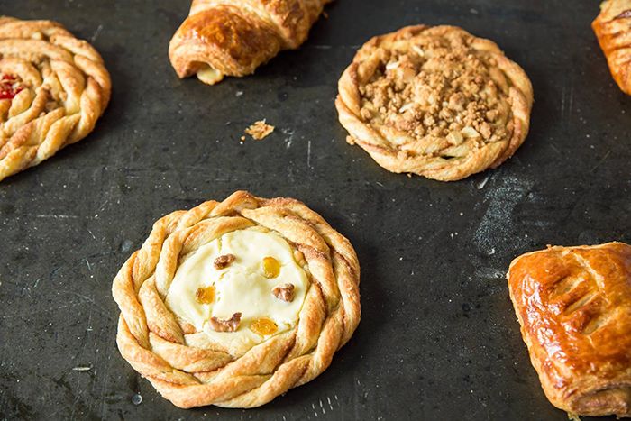 King’s Bakery: Grab and go pastries that benefit a local cause - Axios ...