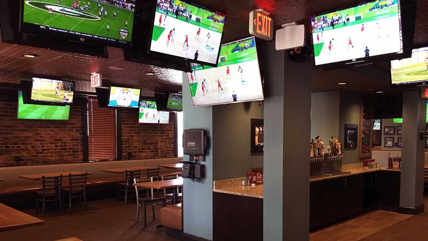 5 bars that reward commissioners hosting fantasy football draft nights ...