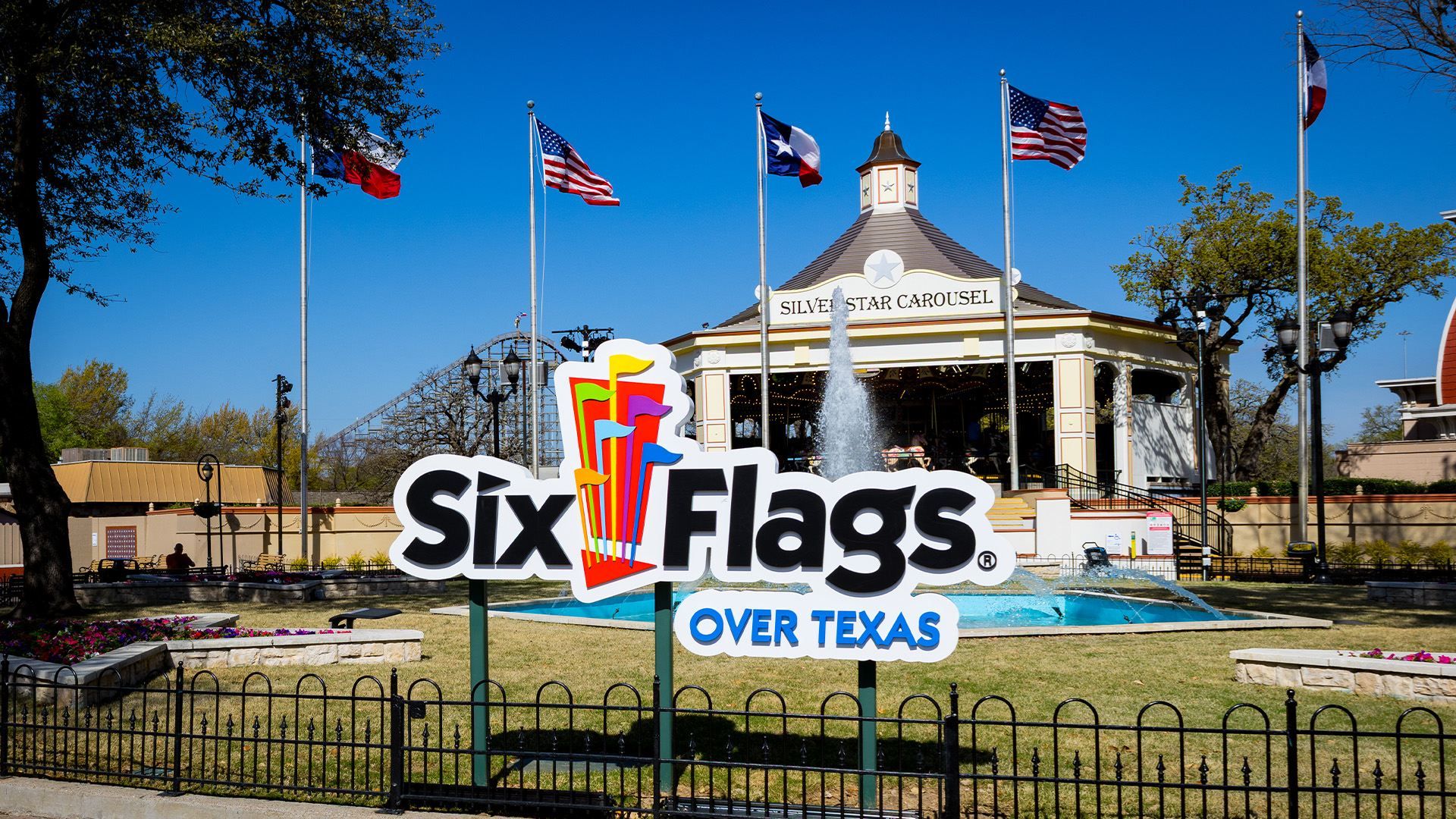 New Six Flags Over Texas coaster breaks six world records
