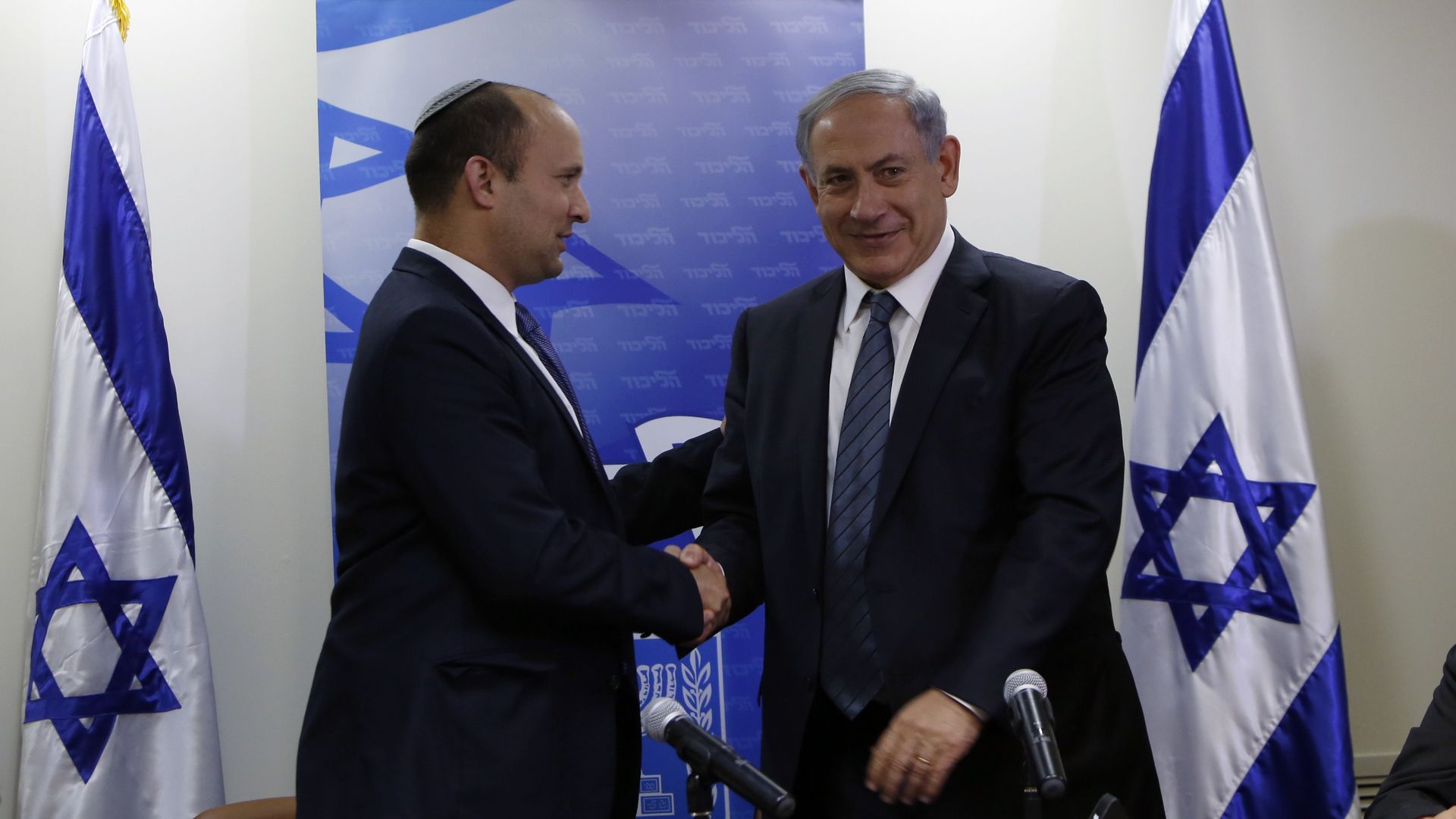 Israel's "change bloc" collapses, leaving Netanyahu in charge