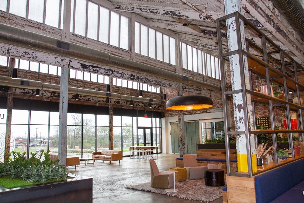 Scoop: Former business center on North Tryon will be home to an event space, coffeehouse and gym ...