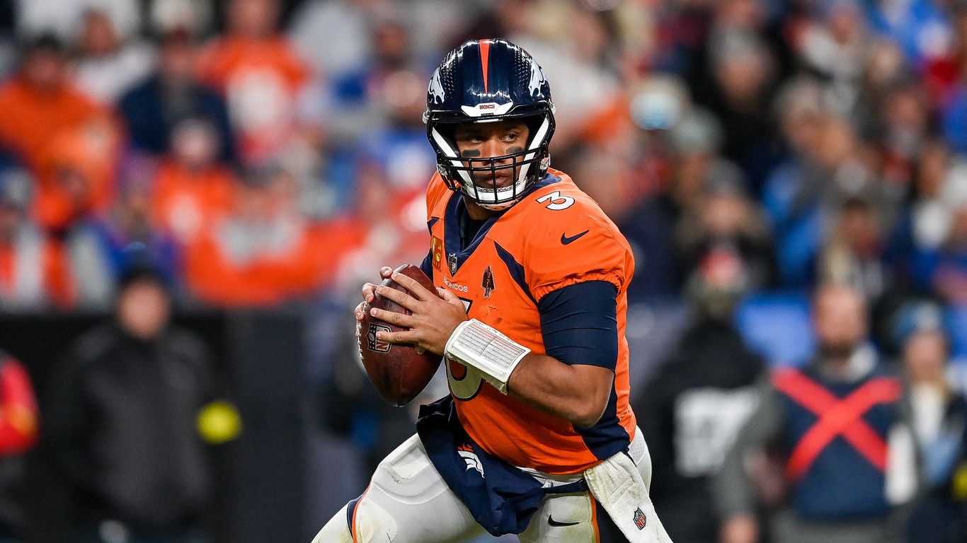 Inside Russell Wilson's disastrous first Denver Broncos season - Axios ...