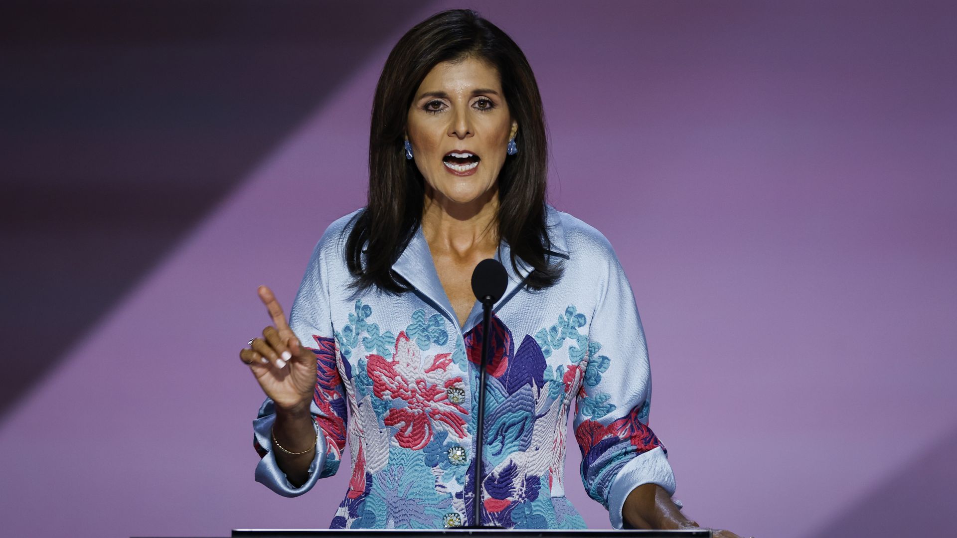Nikki Haley slams Trump rally "bromance," "masculinity"