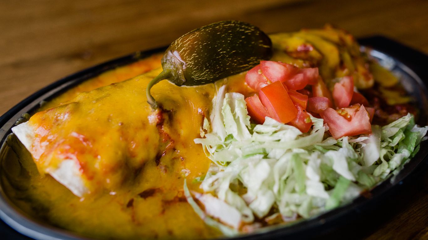 Photographed: Nashville's iconic bean roll - Axios Nashville